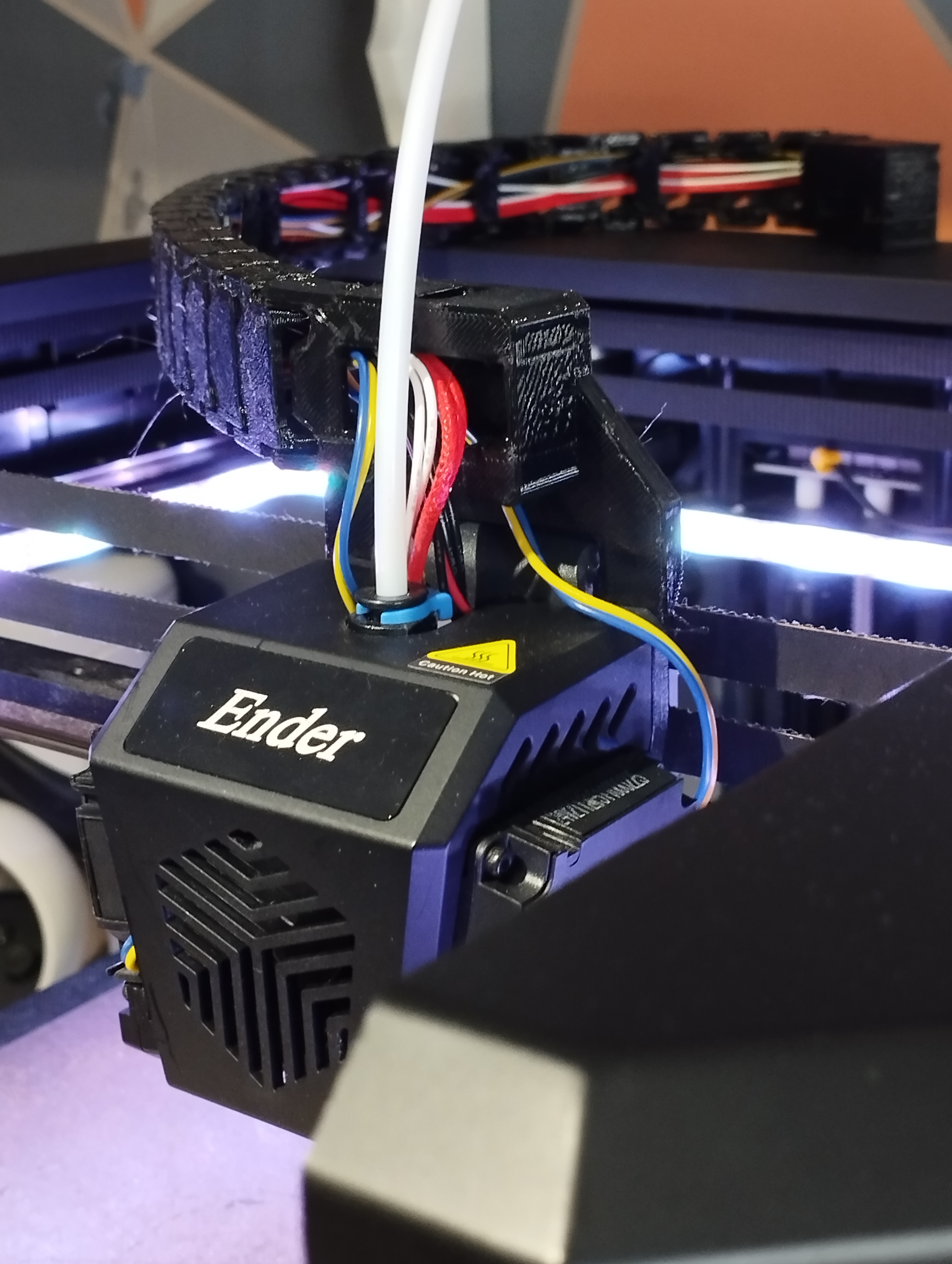 Cable chain for Creality Ender 7 by Elias Östergren | Download free STL ...