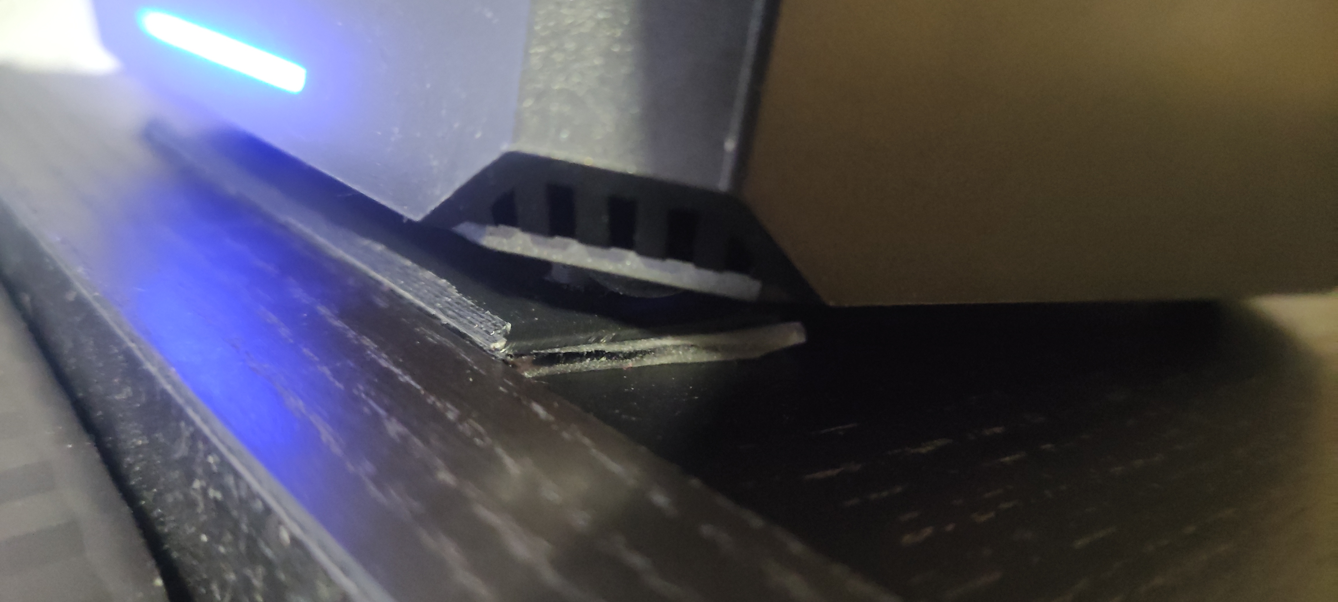 Universal bracket - Screw replacement by Kai Mildner | Download free ...