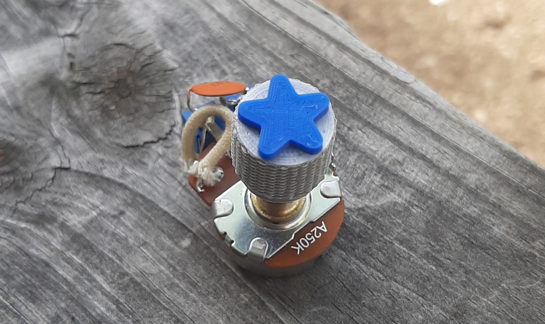 Star knurled potentiometer knob, 6mm ID, printer knob by PanzerDesign ...