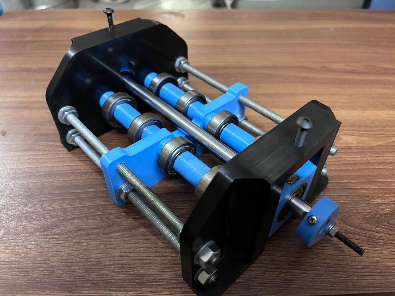 Sheet Metal Roller by Sandilya Anisetty | Download free STL model ...