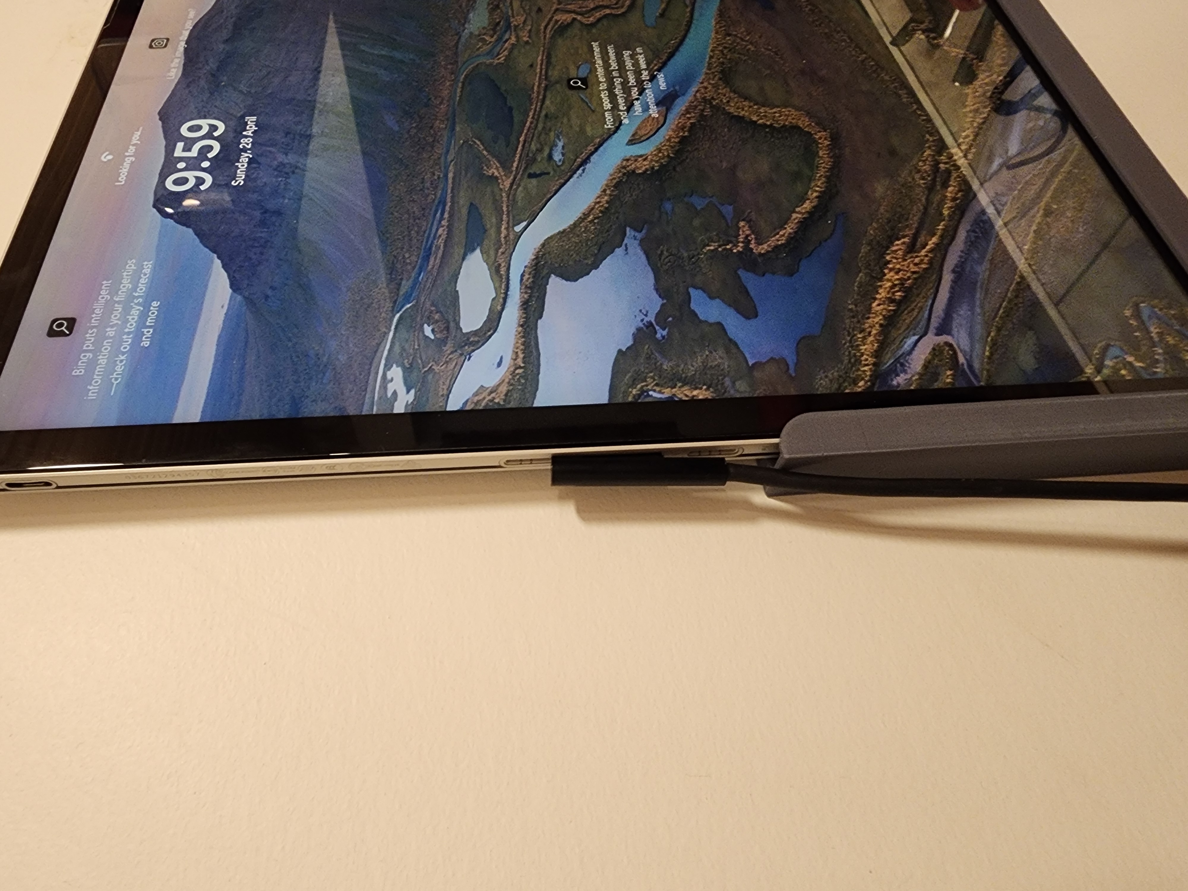 Surface book and iPad tablet wall mount por Sam Sanford | Descargar modelo STL gratuito ...