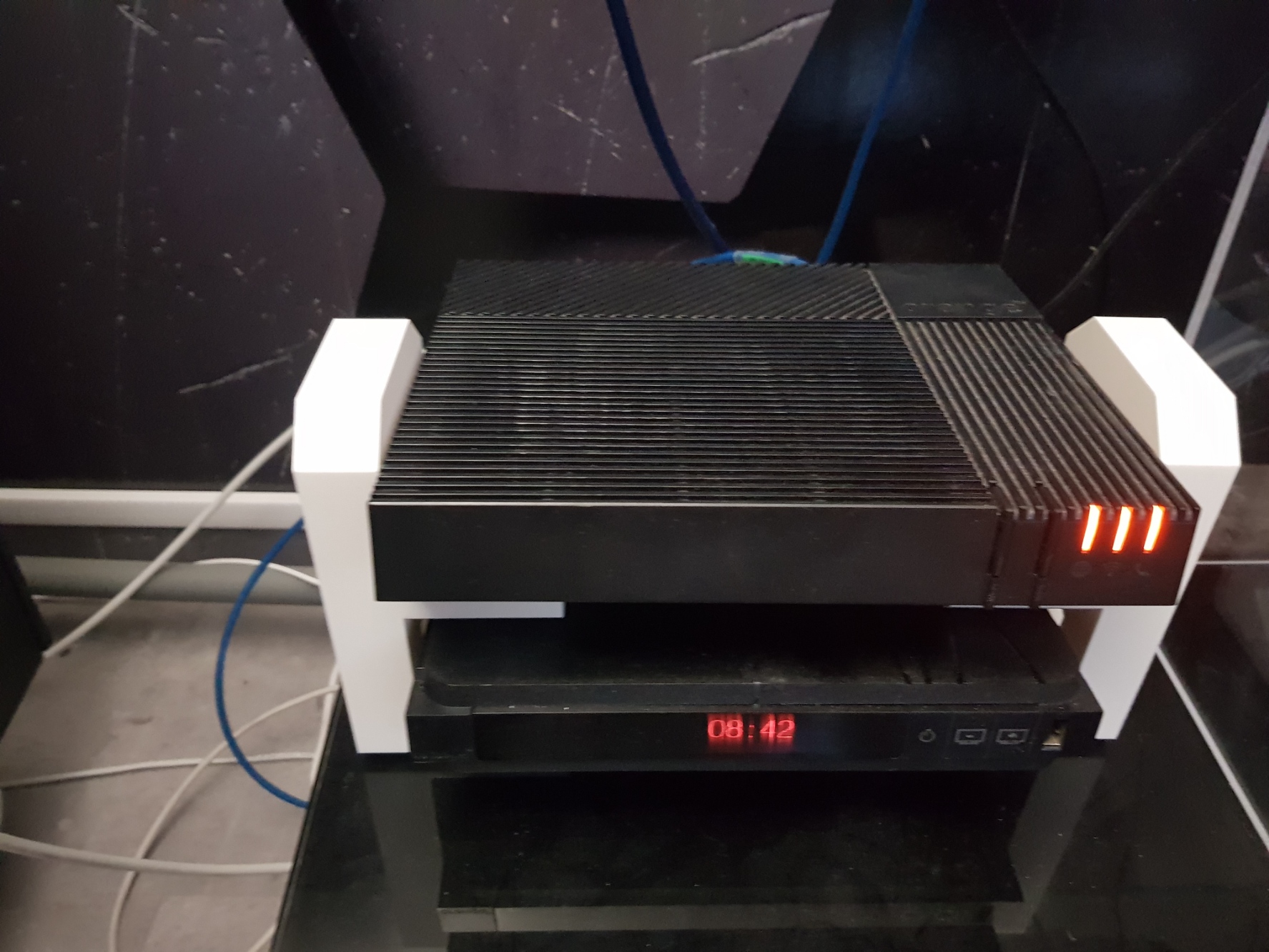 Support Orange box et décodeur by Thierry GERARD | Download free STL ...
