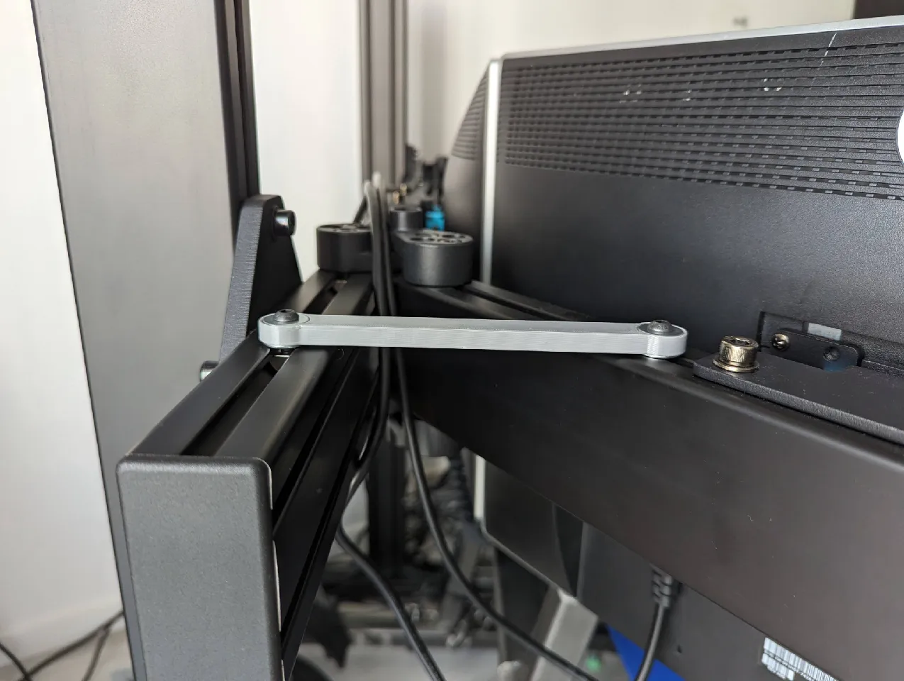 Sim Racing triple monitors stand side brace by ajr | Download free STL ...