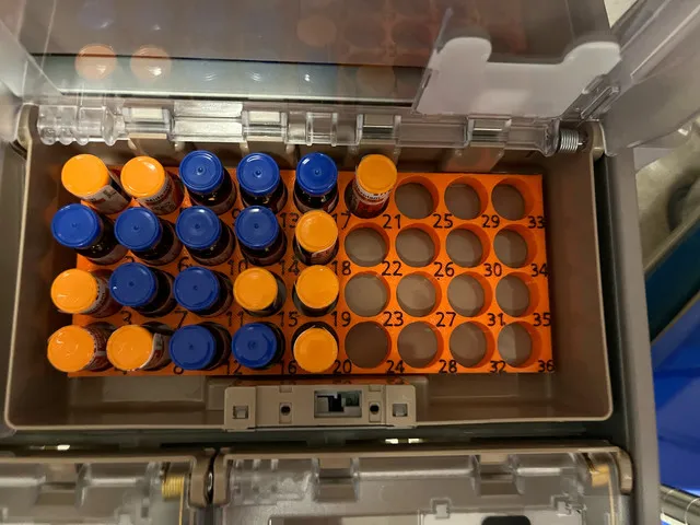 Pyxis Vial Organizer for 2ml Vials by SamM | Download free STL model ...