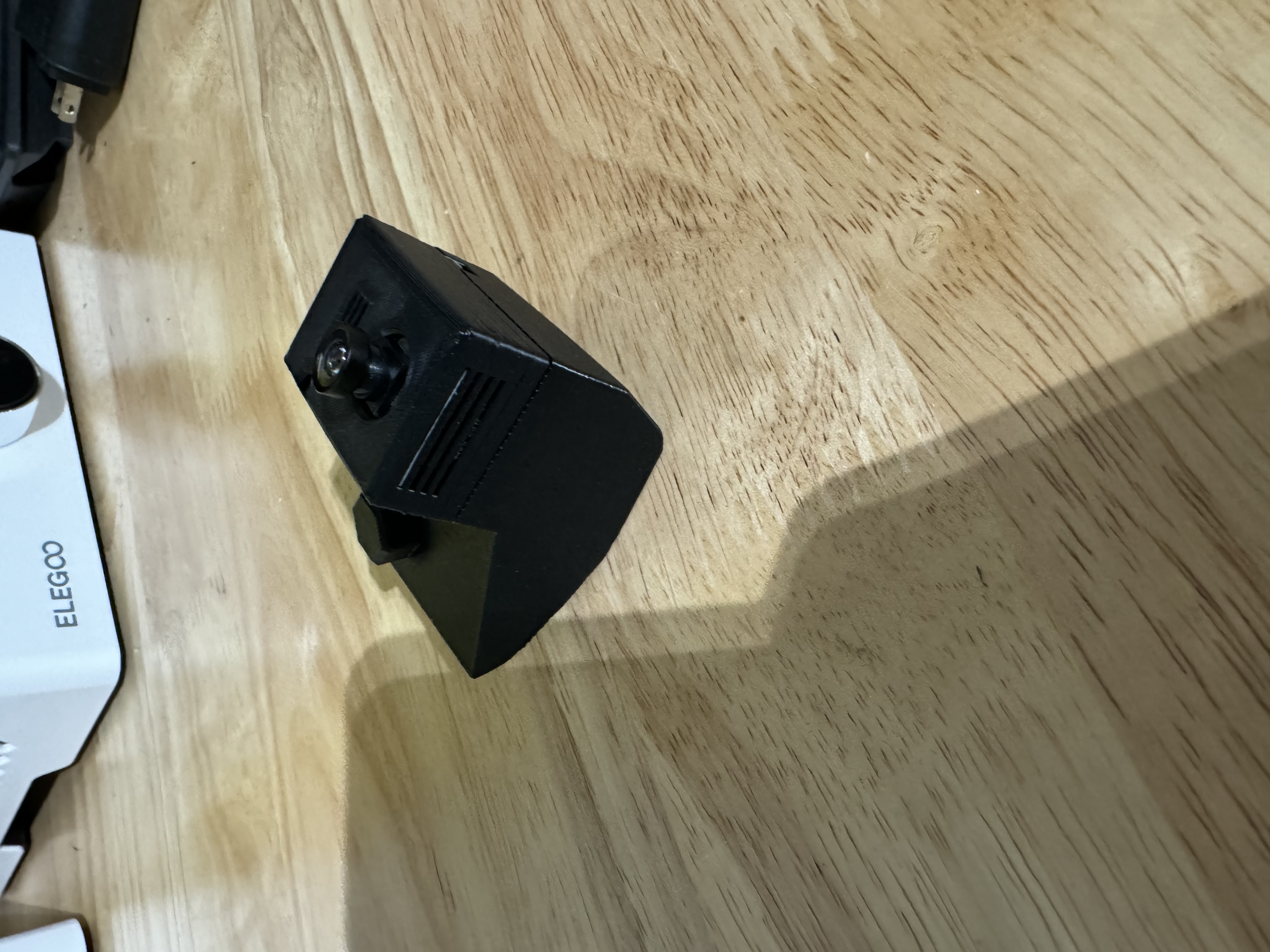 ESP32 XL Camera Mount by Teflon Tusk | Download free STL model ...