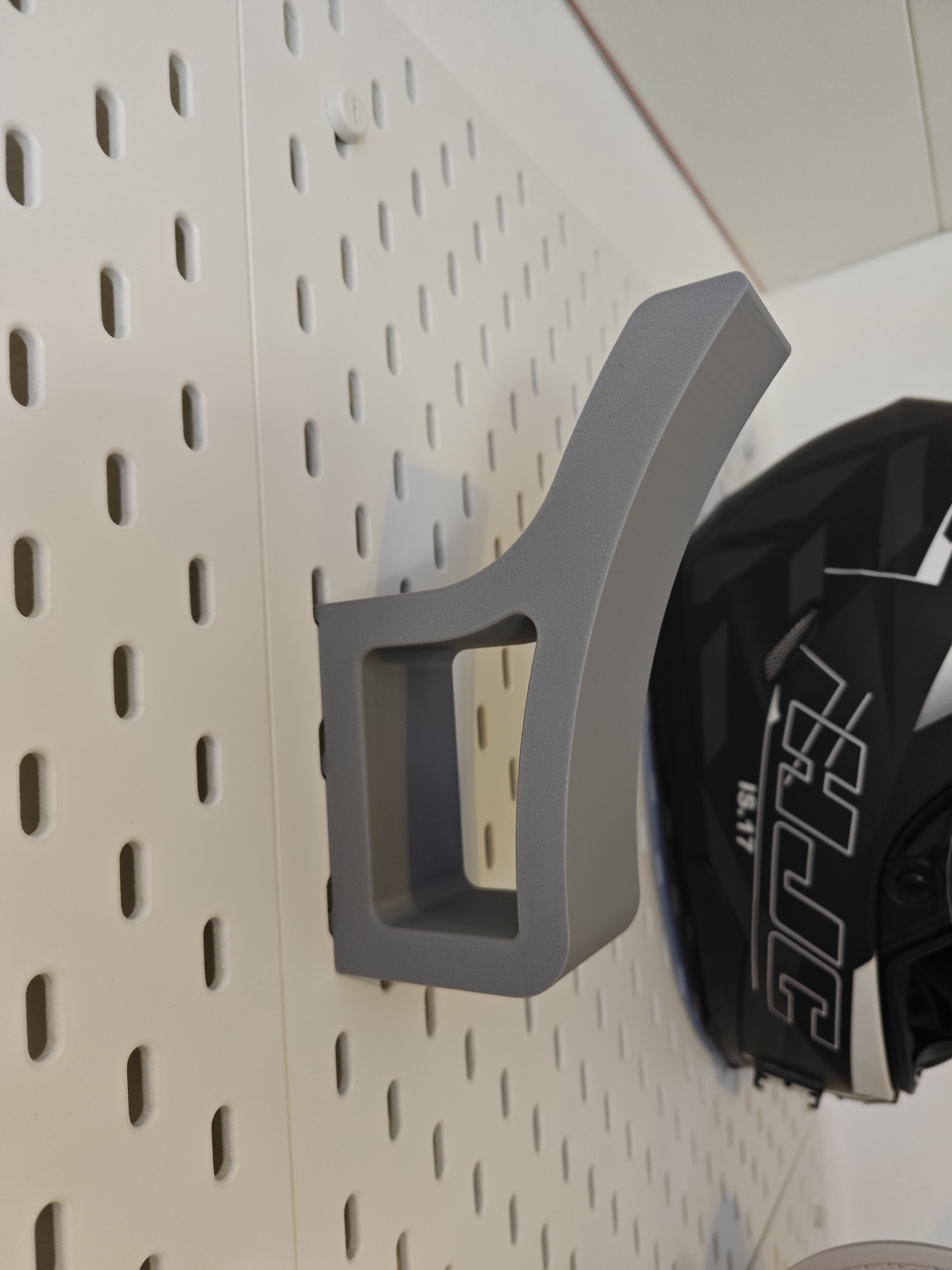 IKEA Skadis Hook for Motorcycle Helmet by Jan B | Download free STL ...