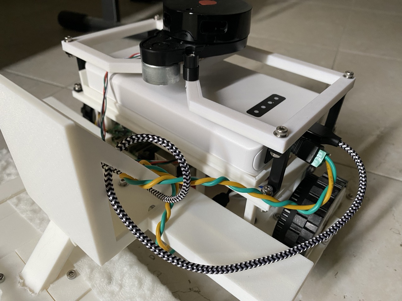 Automatic Robot Sweeper by Wiz | Download free STL model | Printables.com