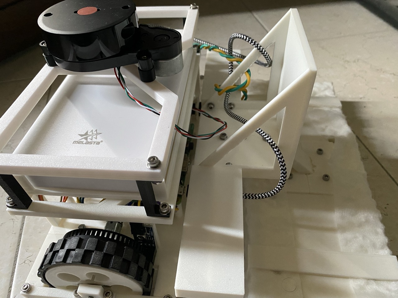 Automatic Robot Sweeper by Wiz | Download free STL model | Printables.com