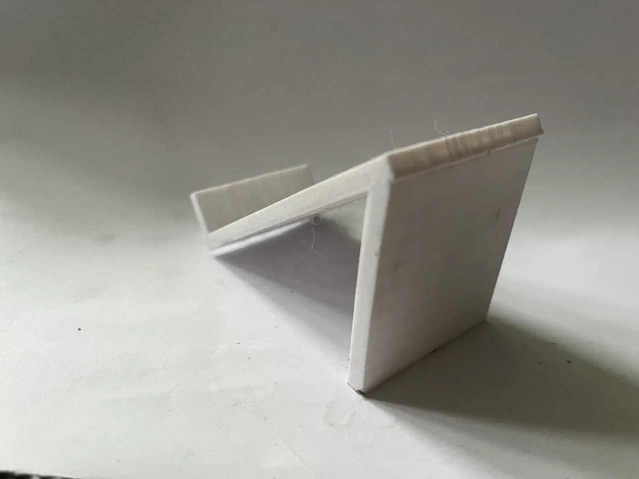 Book holder by Phoenix09 | Download free STL model | Printables.com