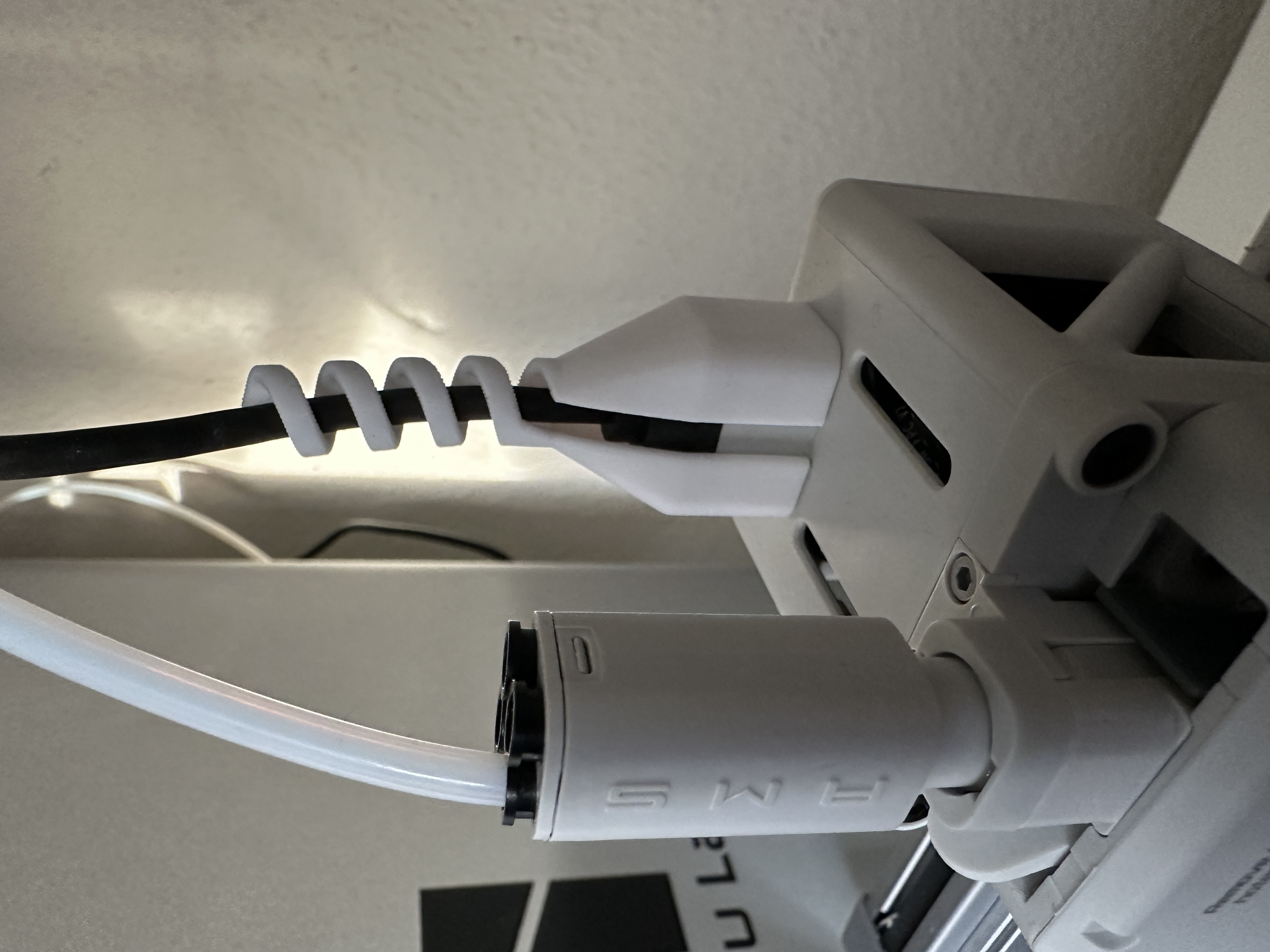 A1mini cable routing extruder side by Tom | Download free STL model ...