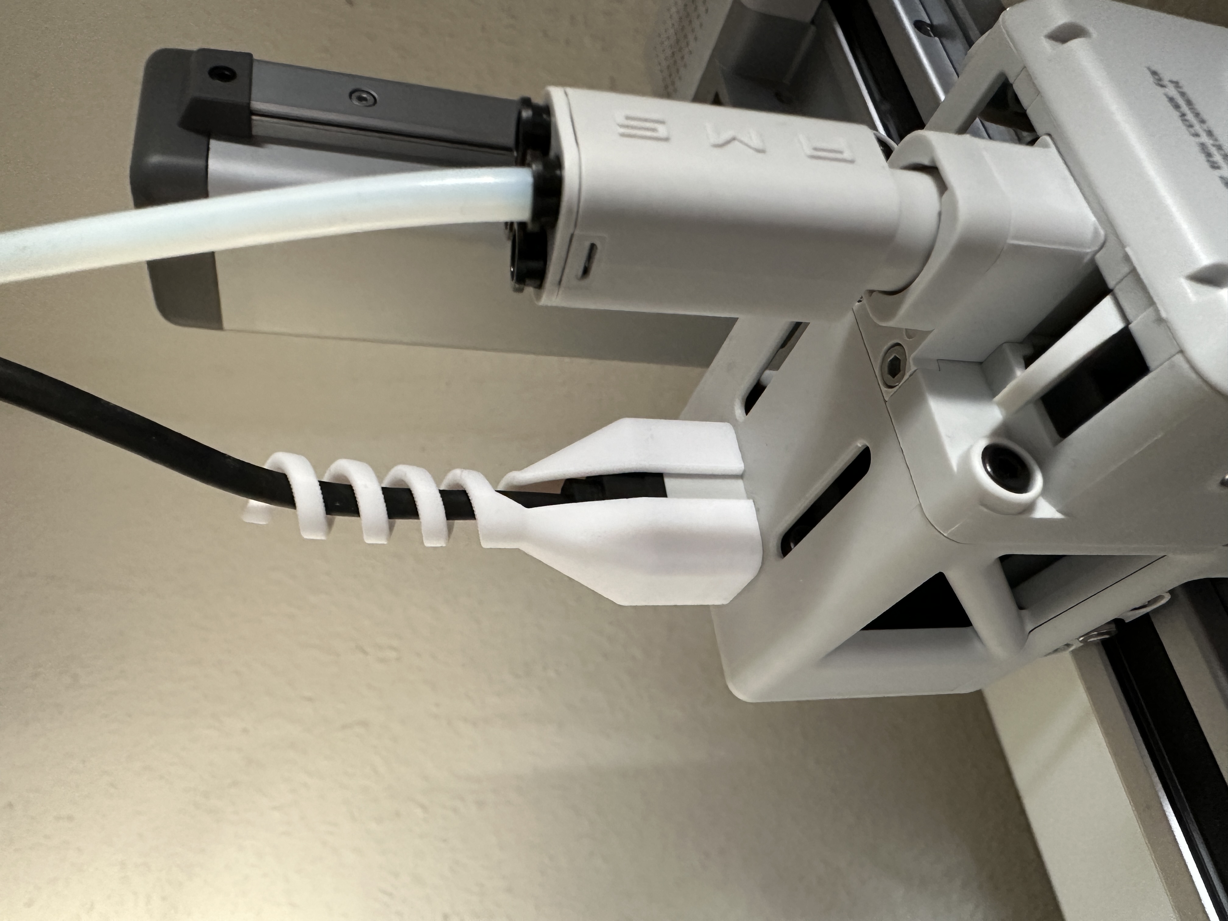 A1mini cable routing extruder side by Tom | Download free STL model ...