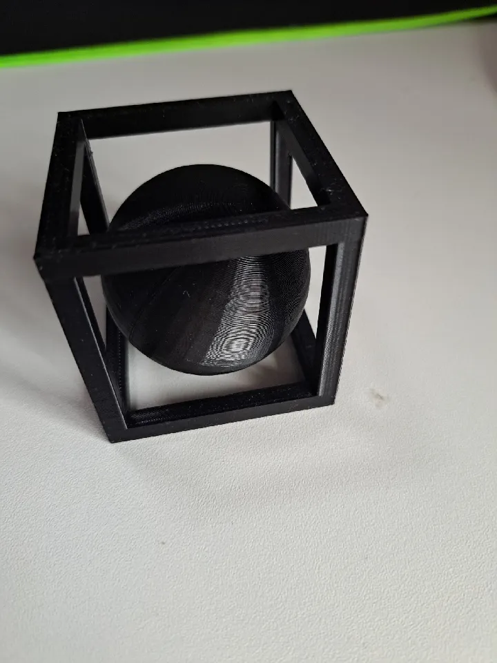 Impossible Box by Matteo Crisci | Download free STL model | Printables.com