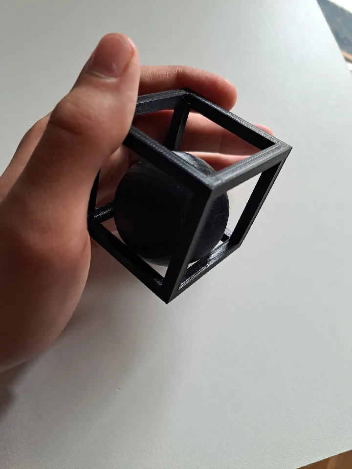 Impossible Box by Matteo Crisci | Download free STL model | Printables.com