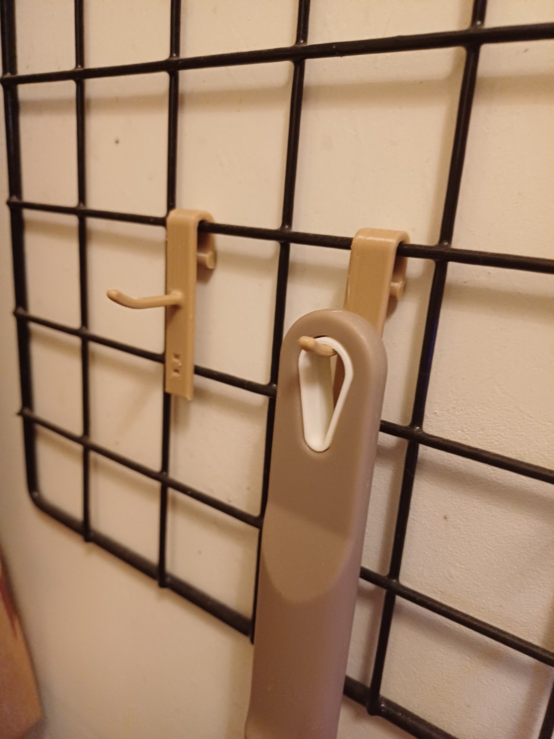 Grid wall Hook by gongshu lin | Download free STL model | Printables.com