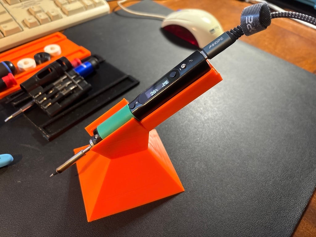 pinecil v2 stand (station) by zzzy | Download free STL model ...