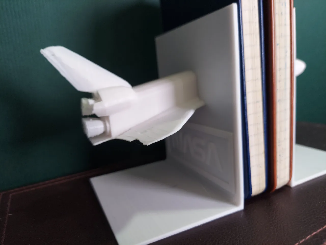 Space Shuttle Bookends by ABitMoreAdventure | Download free STL model ...
