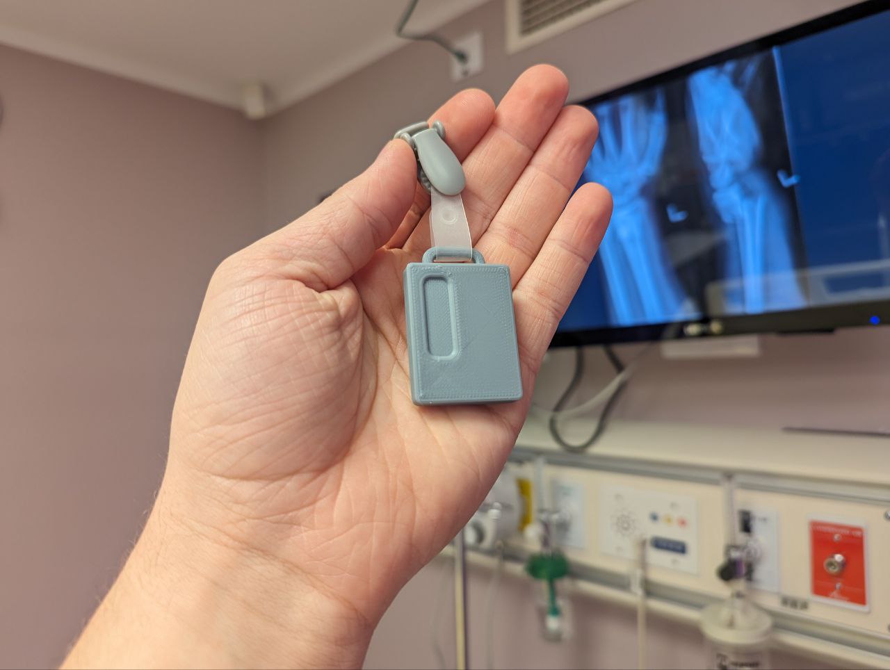Film badge dosimeter prop for clinical simulation by Aleksandrs Oborins ...