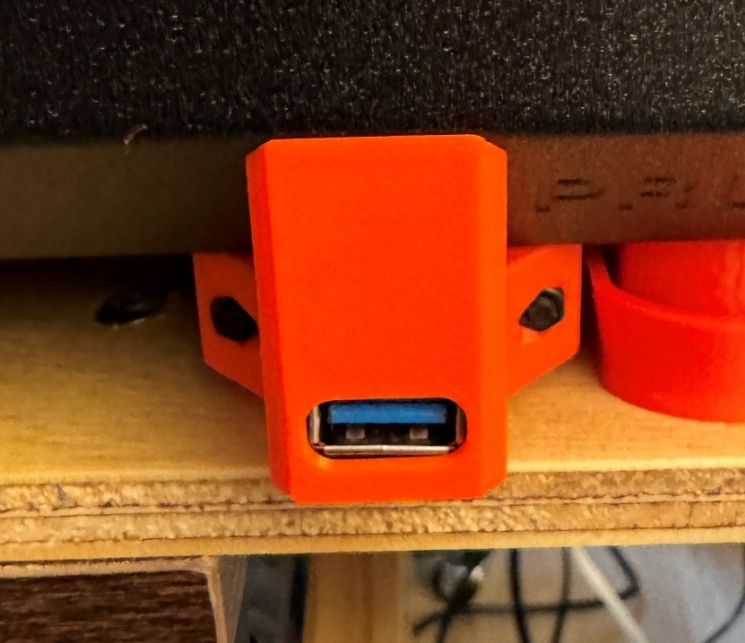 Original Prusa Enclosure USB Mount Extension by eli | Download free STL ...