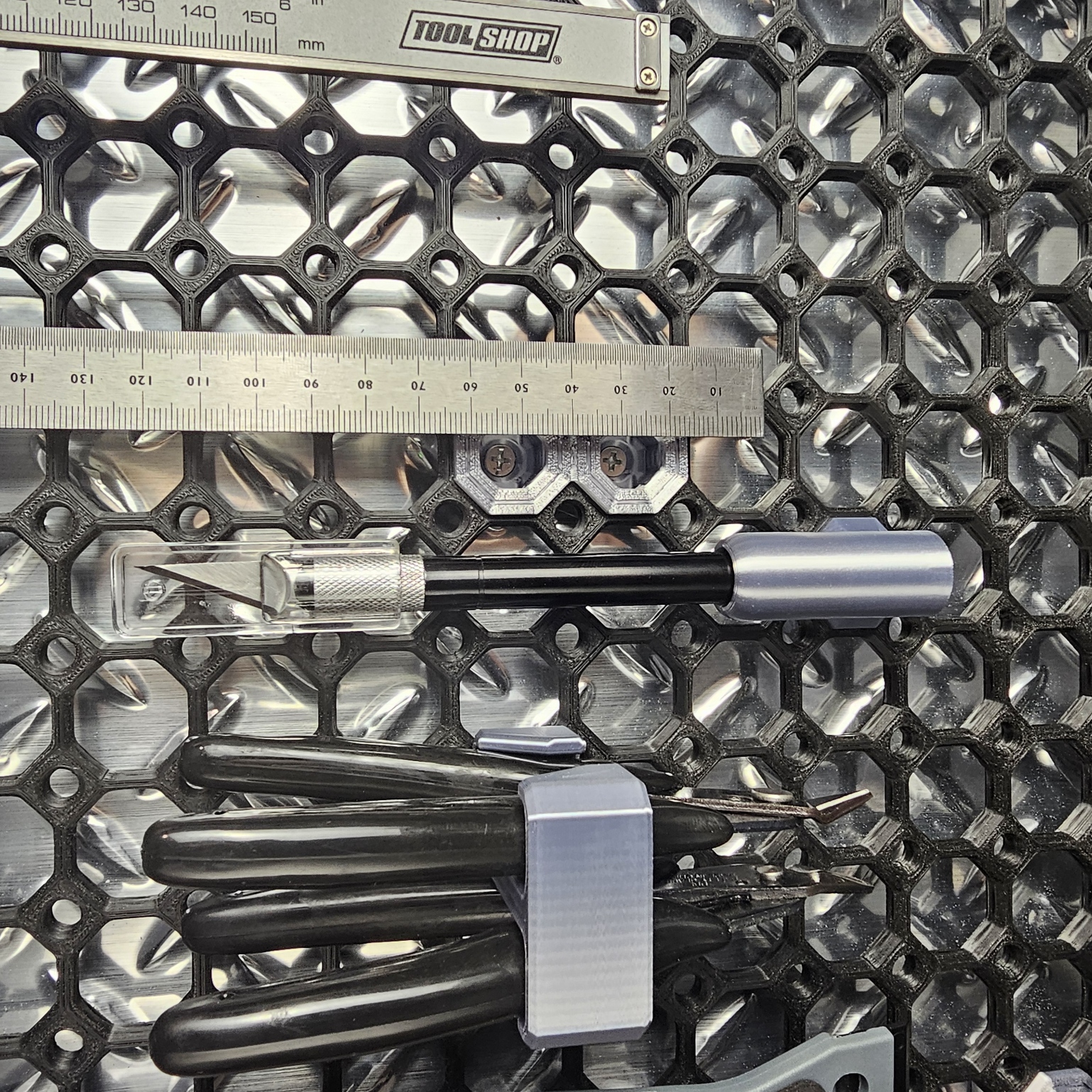 Multiboard Pen-Sharpie-Hobby Knife Holder by Waz | Download free STL ...