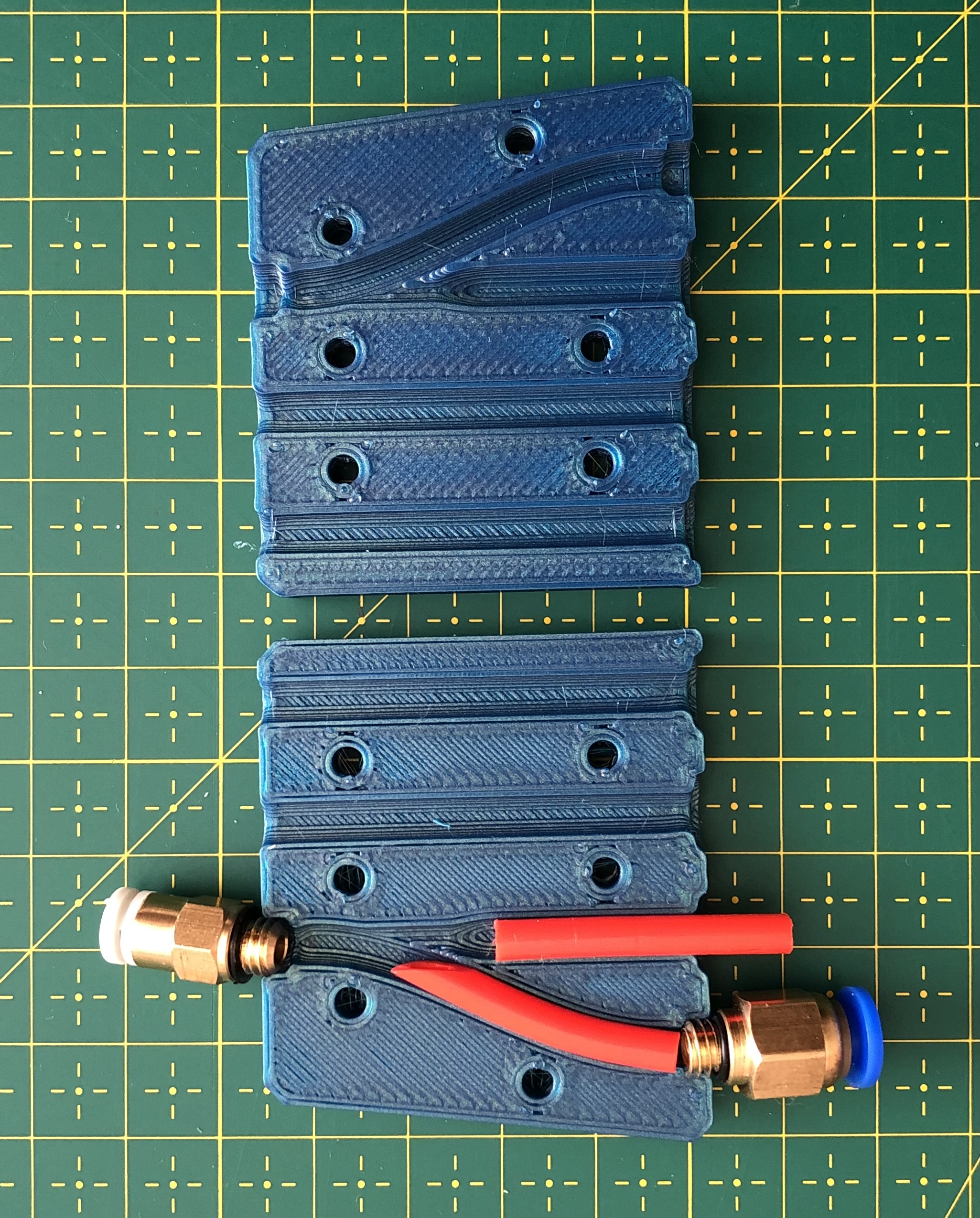 Bowden Y-splitter for XL by Per S. | Download free STL model ...