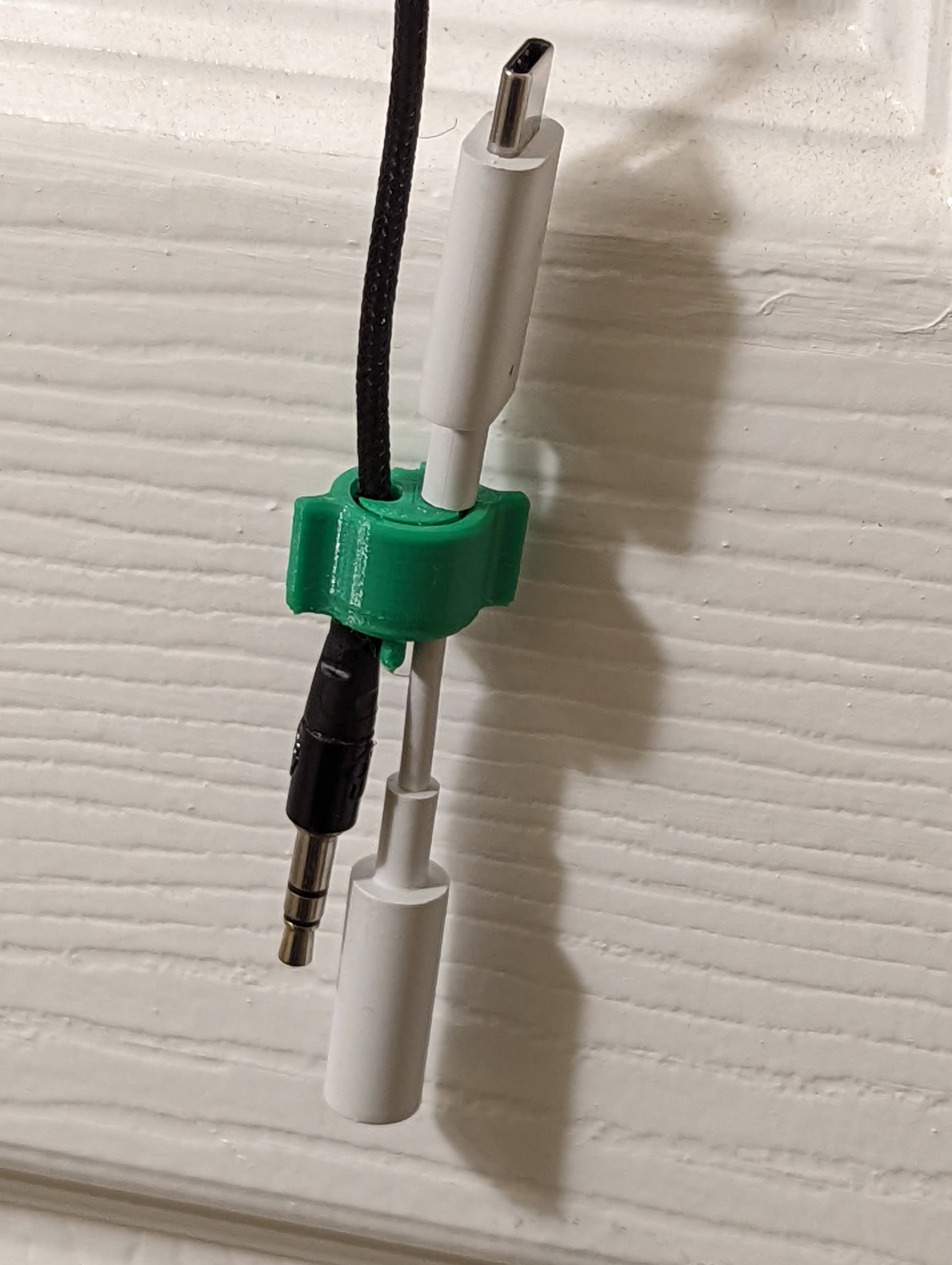 Headphone Adapter Keeper by A_Str8 | Download free STL model ...