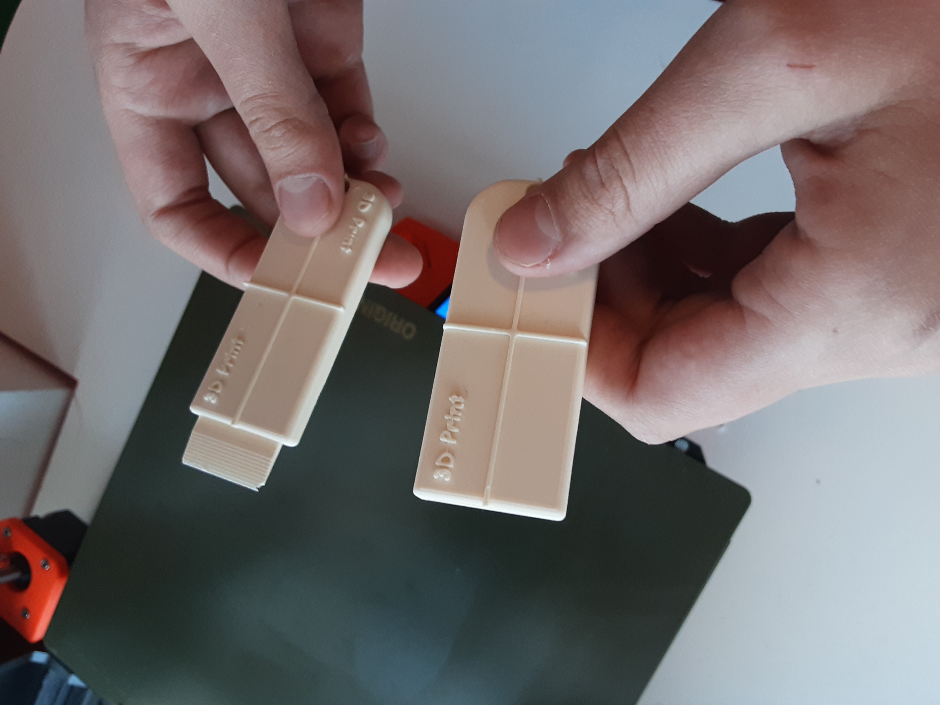 PrintBed Scraper(With this you can also test filament color, bridging ...