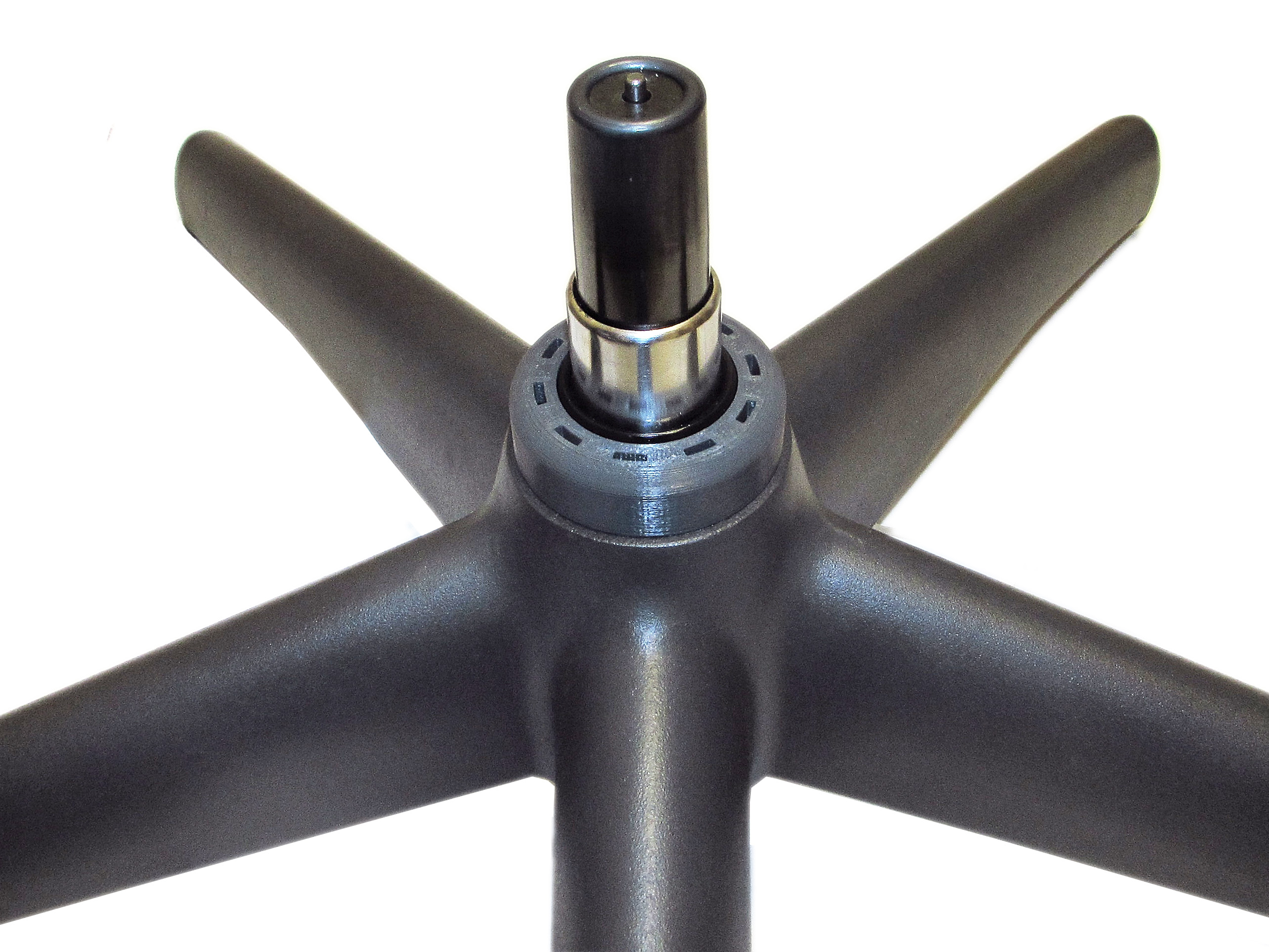 Herman Miller Classic Aeron chair trim bushing (base to cylinder ...