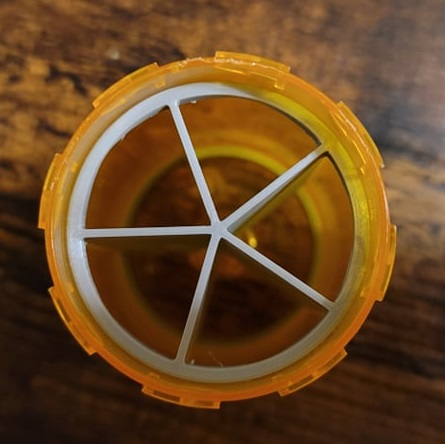 20 Dram Pill Bottle Divider by Utahn | Download free STL model ...