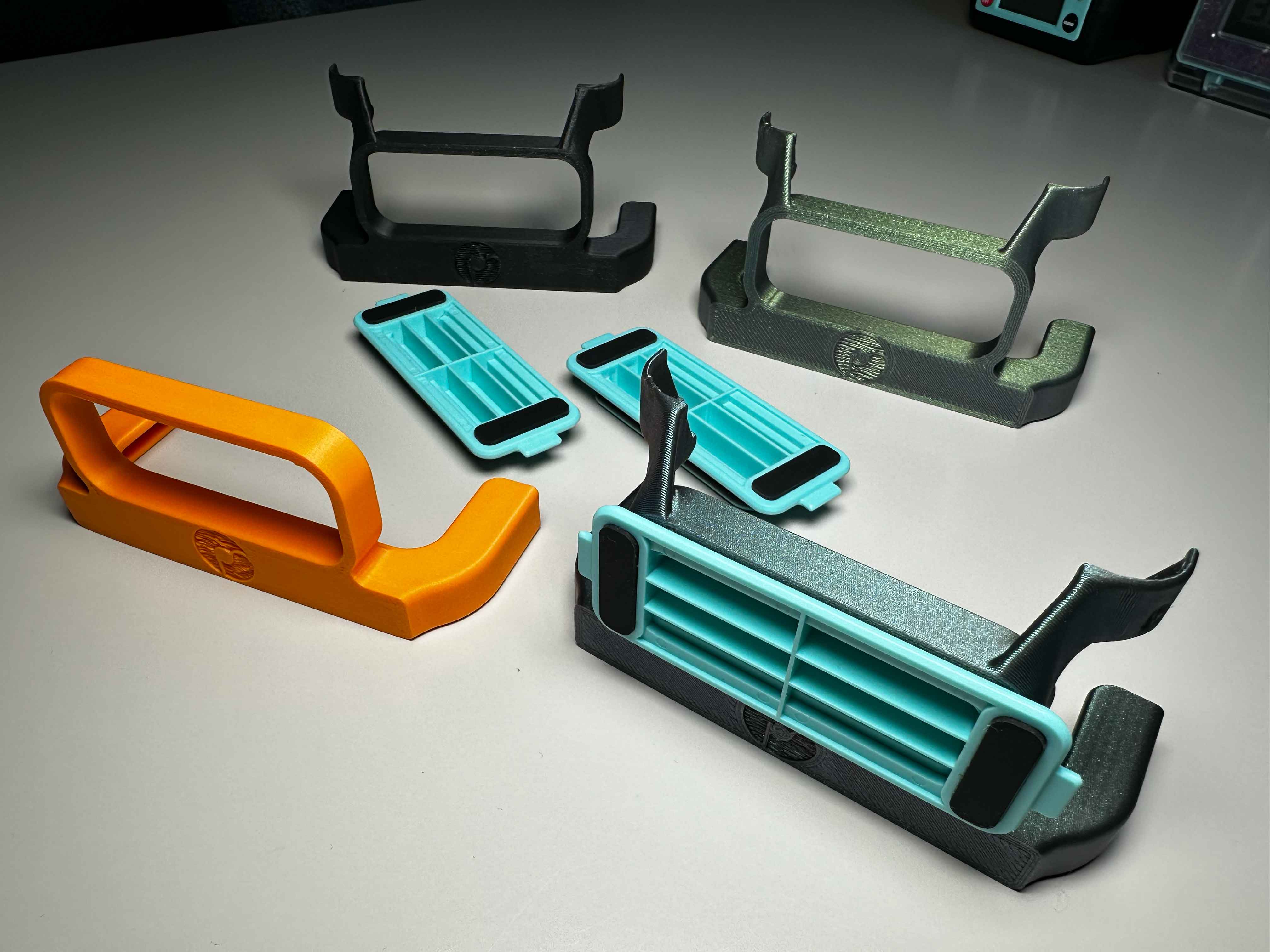 Airlock Dock & Stacker for PolyDryer by Polymaker | Download free STL ...