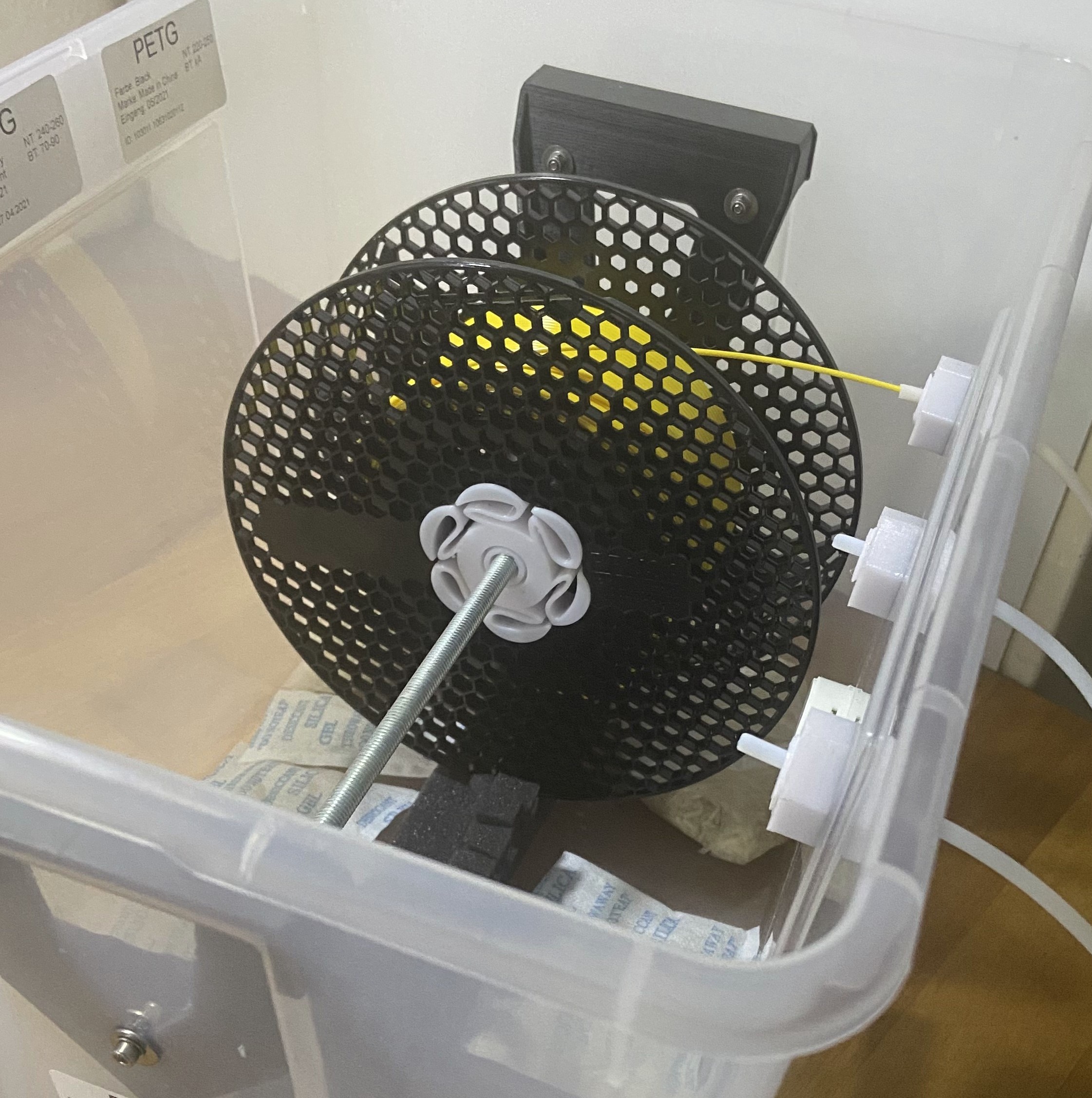 Spoolhub with Bearing and Customizable Diameters by tto | Download free ...