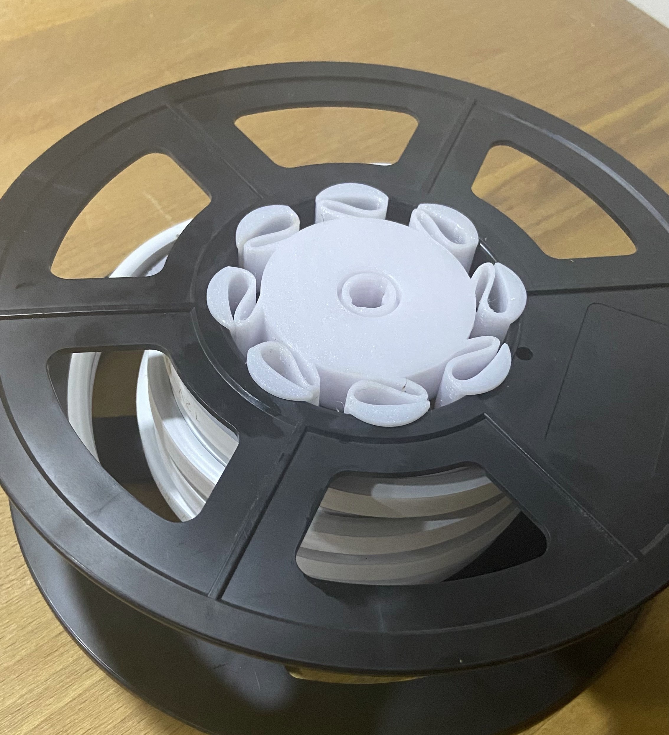 Spoolhub with Bearing and Customizable Diameters by tto | Download free ...