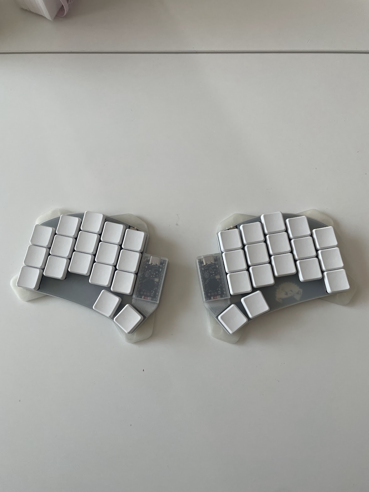 Ferris Sweep split keyboard case magnetic case v2 by kibk | Download ...