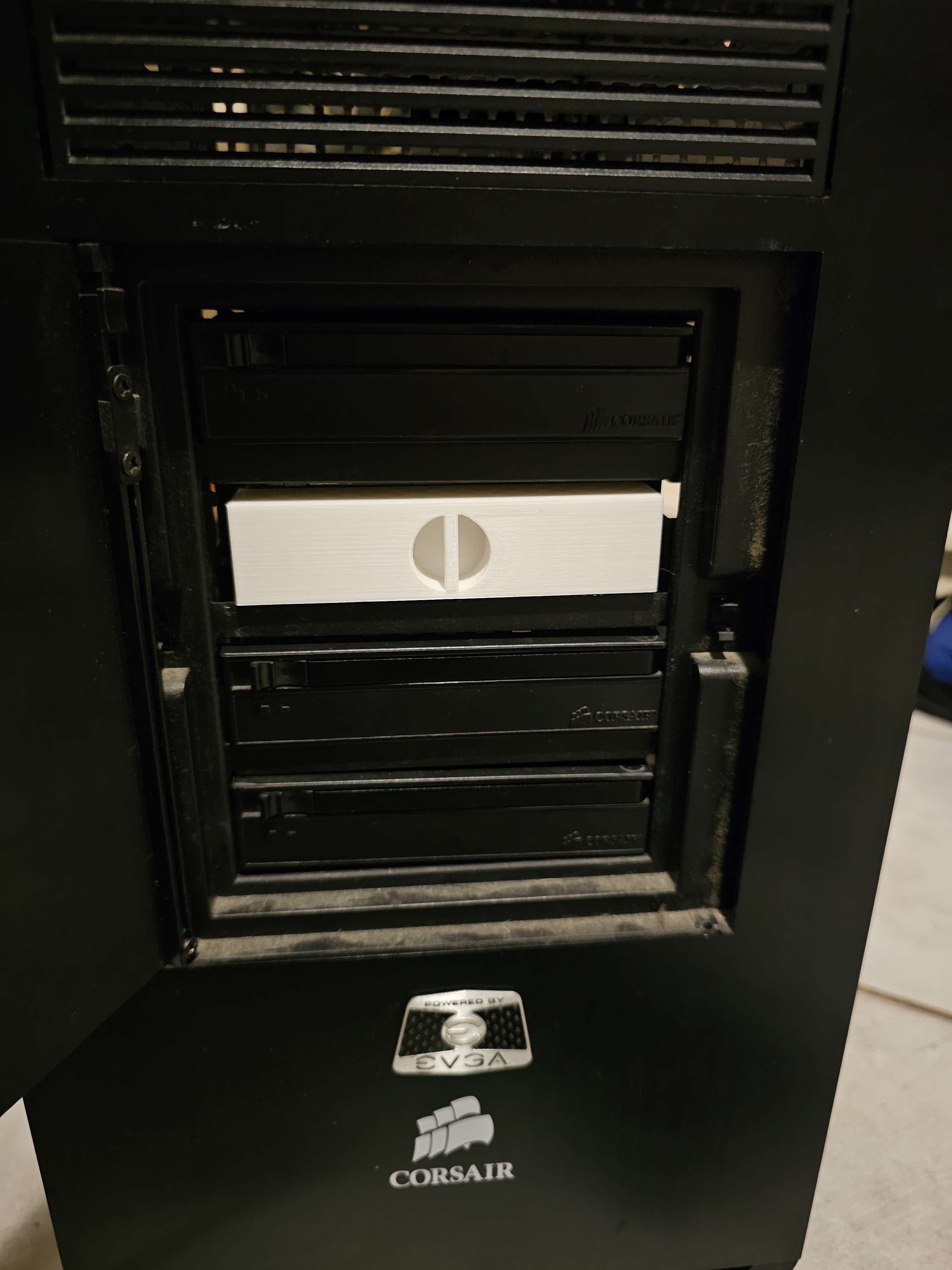 Corsair 800D Hot Swap Hard Drive Caddy/Sled by Meme Dude Ch. | Download ...