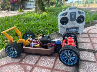 Bluetooth Controlled Car by Callmelee | Download free STL model ...