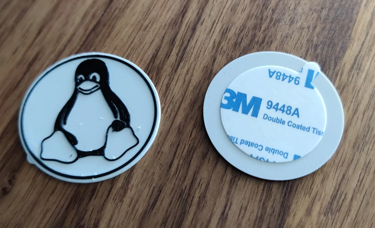 Linux Laptop Logo by TechLabs | Download free STL model | Printables.com