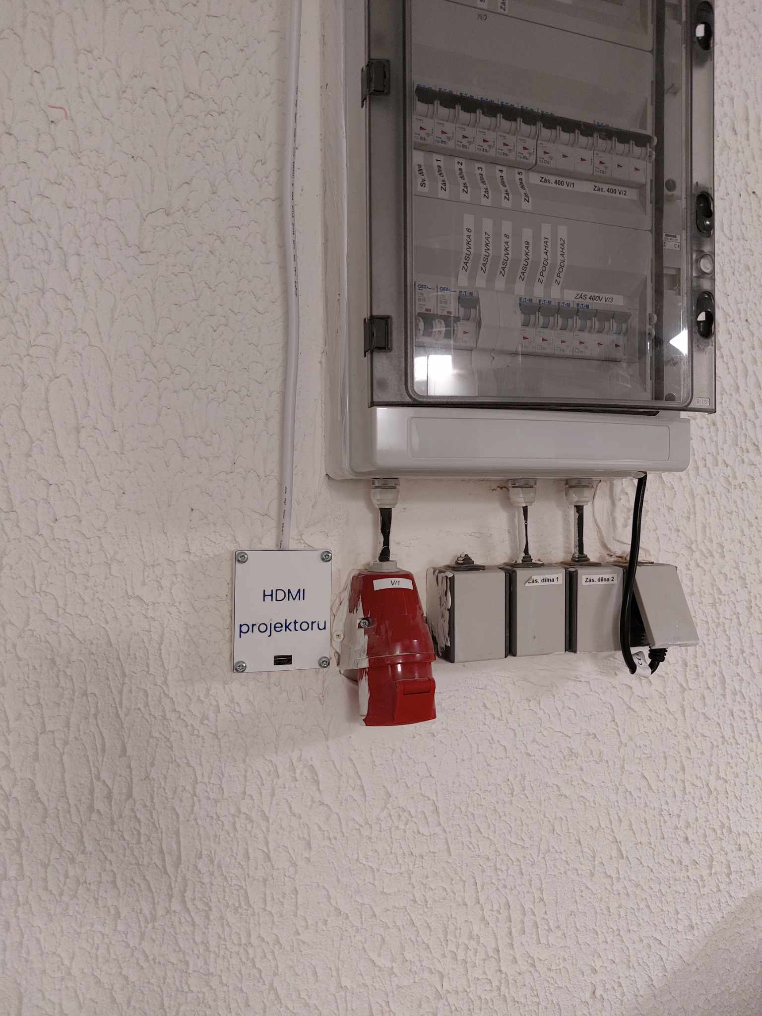 HDMI port wall mount by Matěj | Download free STL model | Printables.com