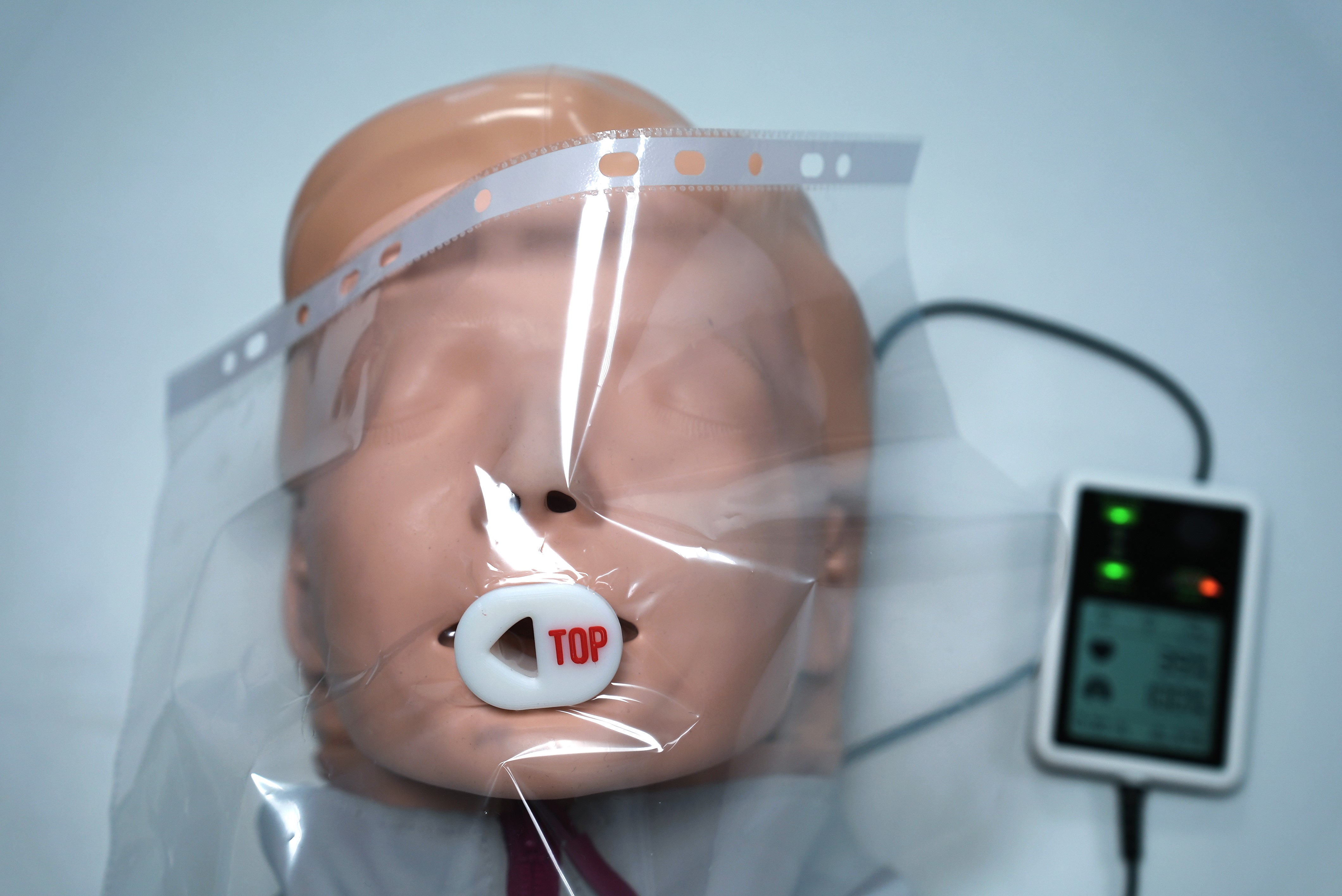 CPR face mask for clinical simulation by Aleksandrs Oborins | Download ...