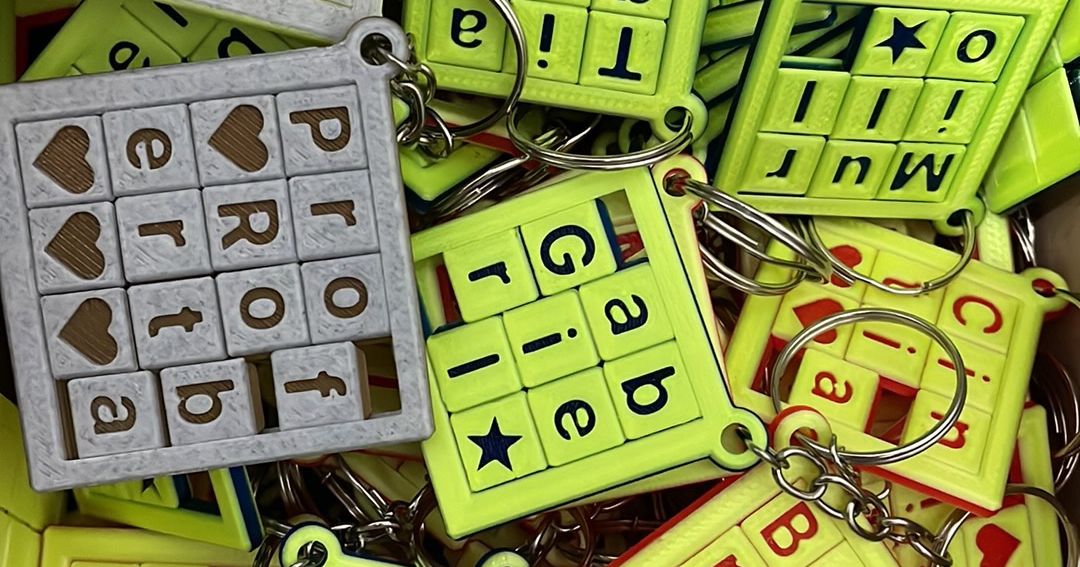 Slider Puzzle Keychain+Customizable+Generator by Victor Mateus Oliveira ...