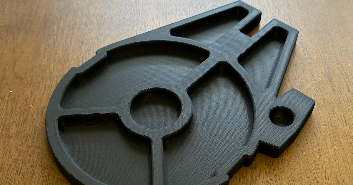 Millennium Falcon Storage Tray by Hildi3D | Download free STL model ...