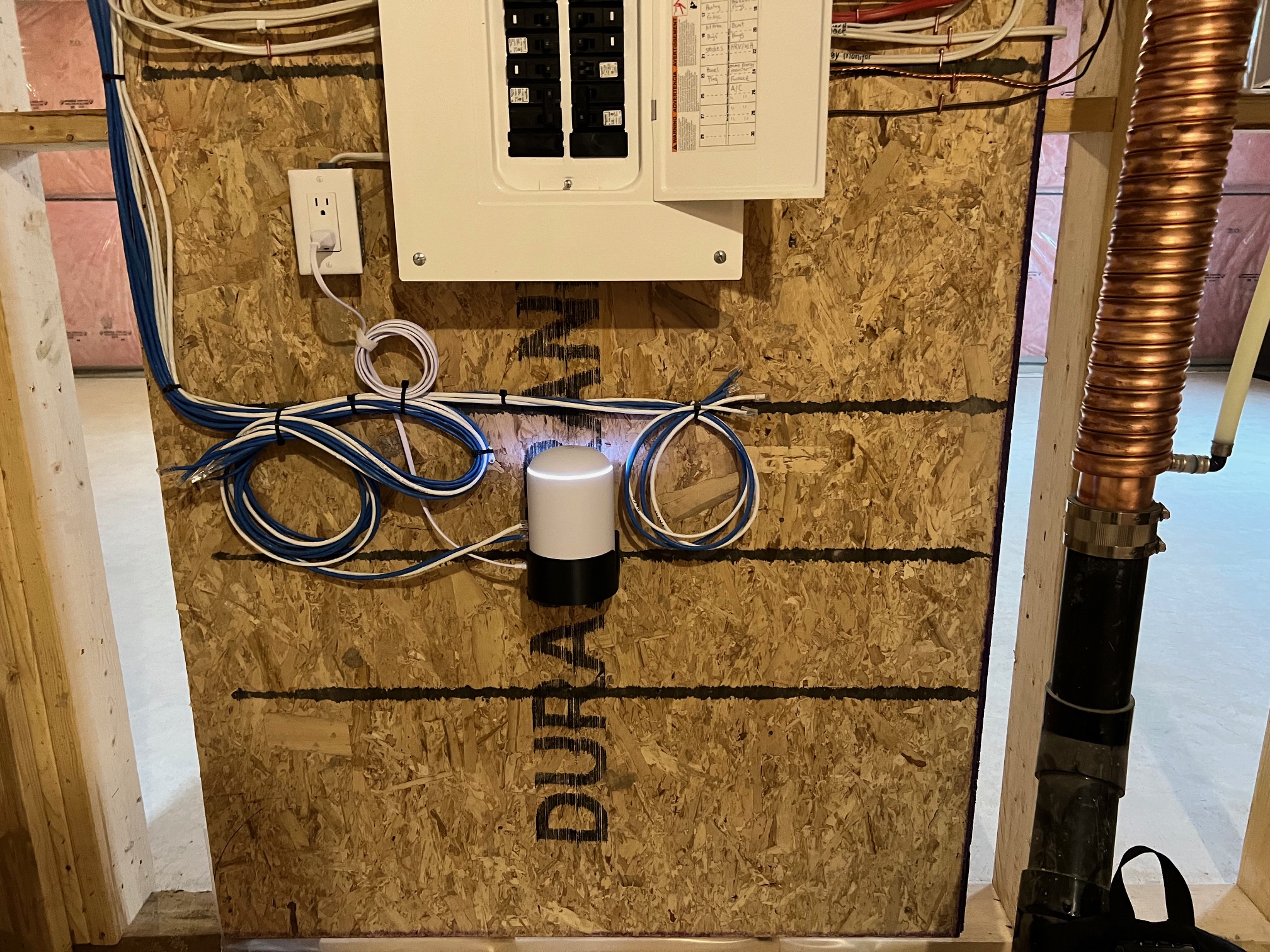 UniFi Dream Router Wall Mount by Moxneo | Download free STL model ...