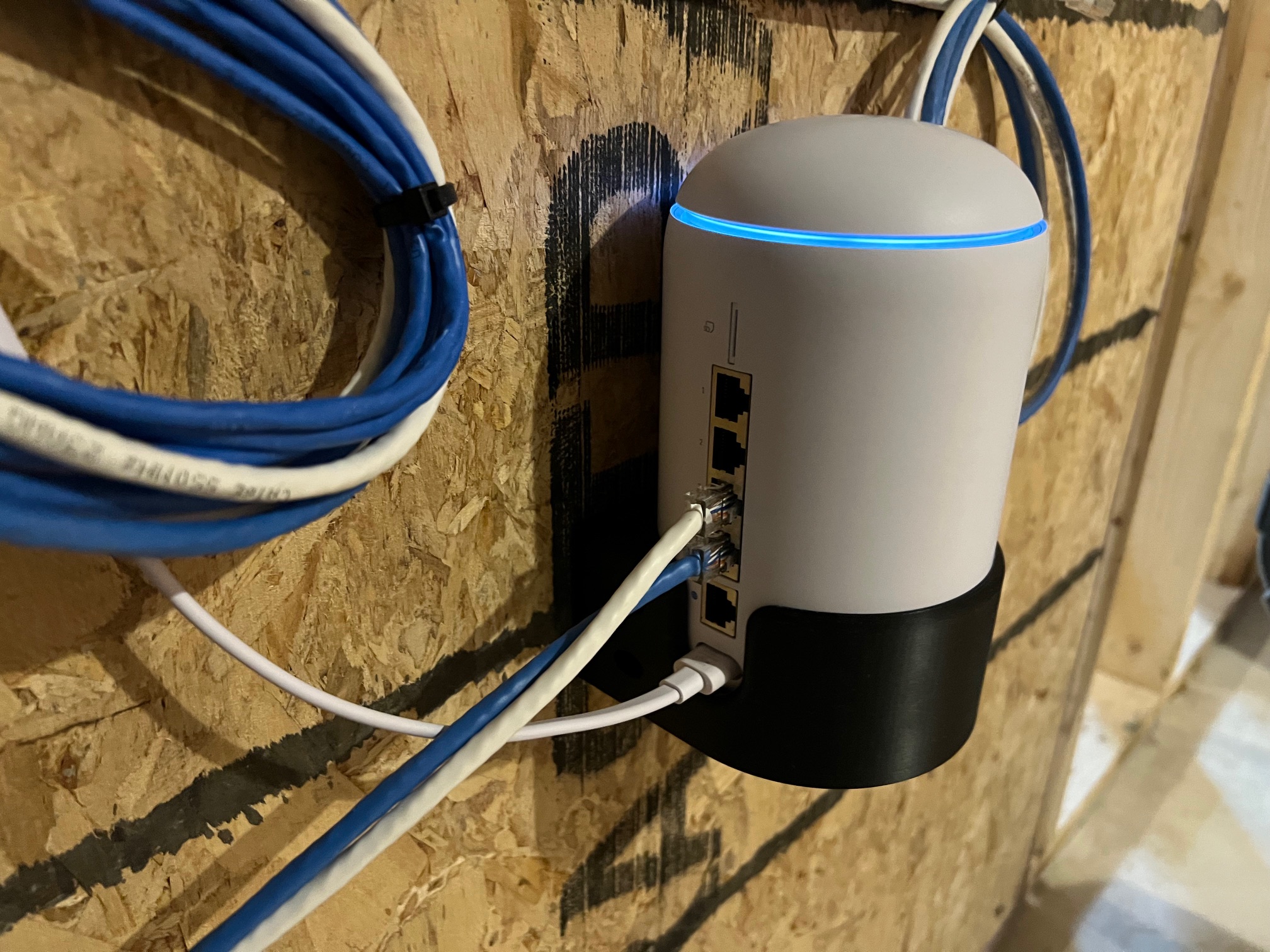 UniFi Dream Router Wall Mount by Moxneo | Download free STL model ...