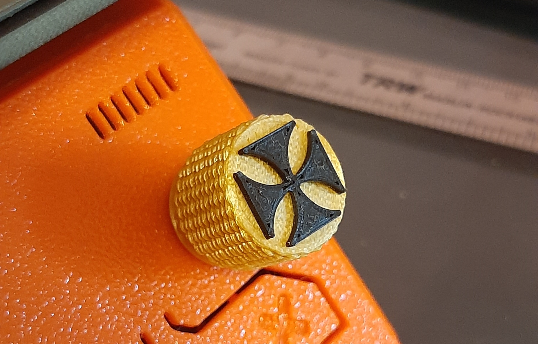 Iron Cross knurled potentiometer knob, 6mm ID, printer knob by ...