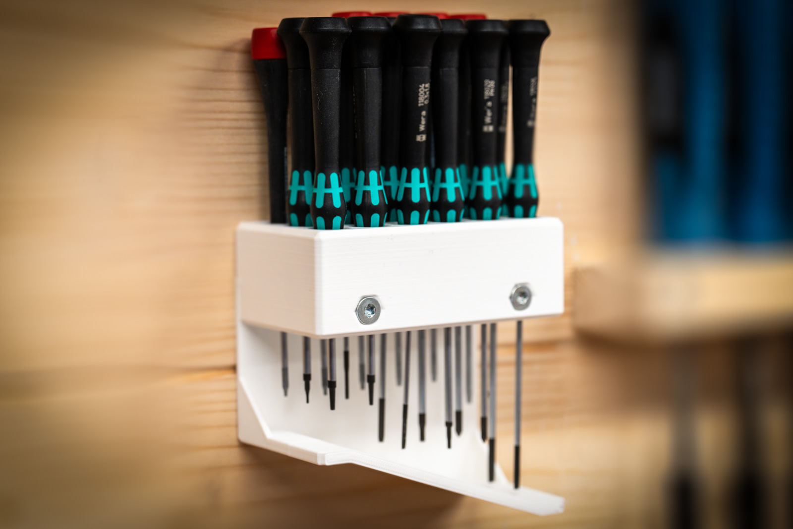 Tool Holder for an Array of Small Screw Drivers with Parametric ...