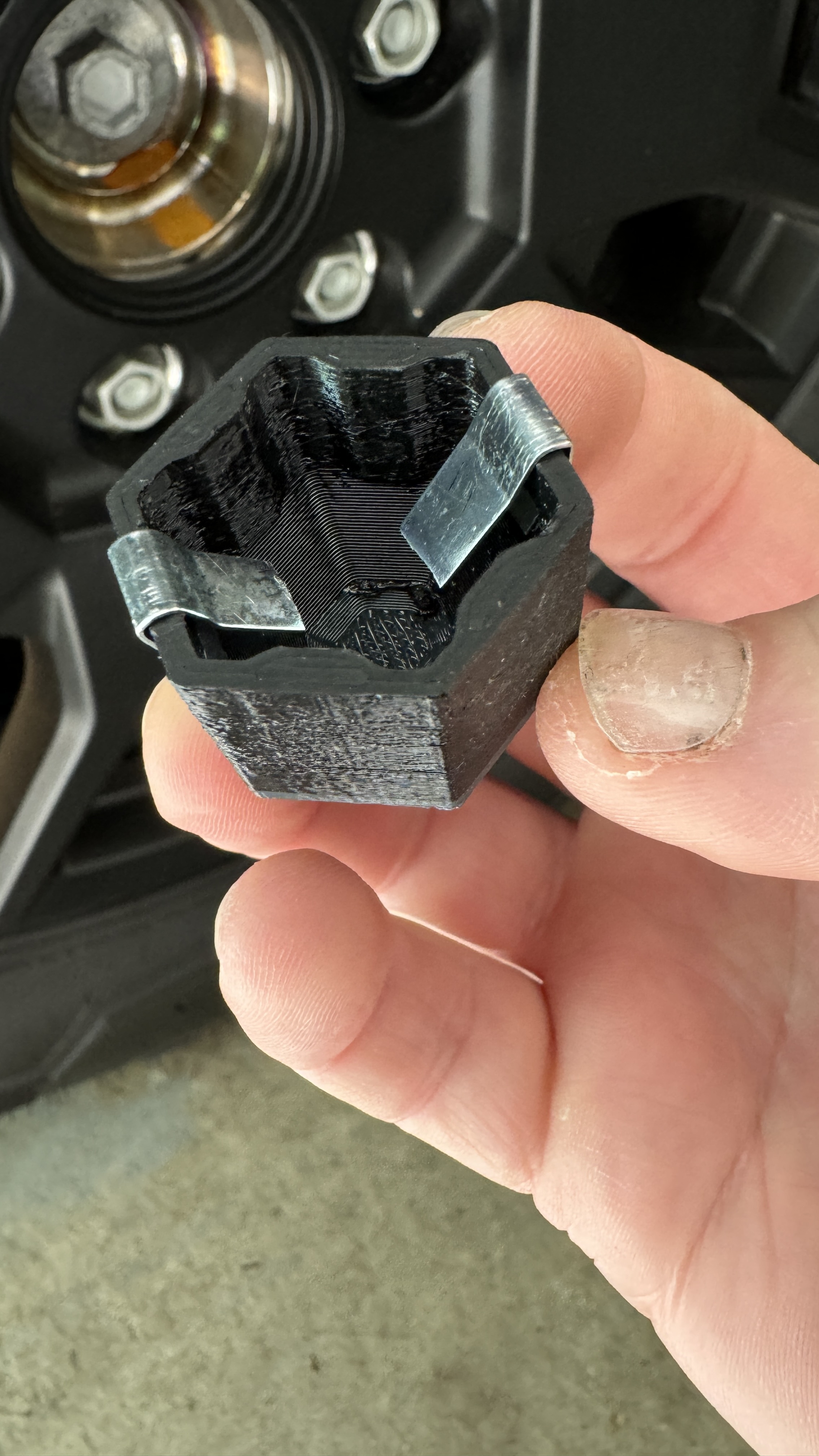 Cybertruck Lug nut cover spike by Derek | Download free STL model ...