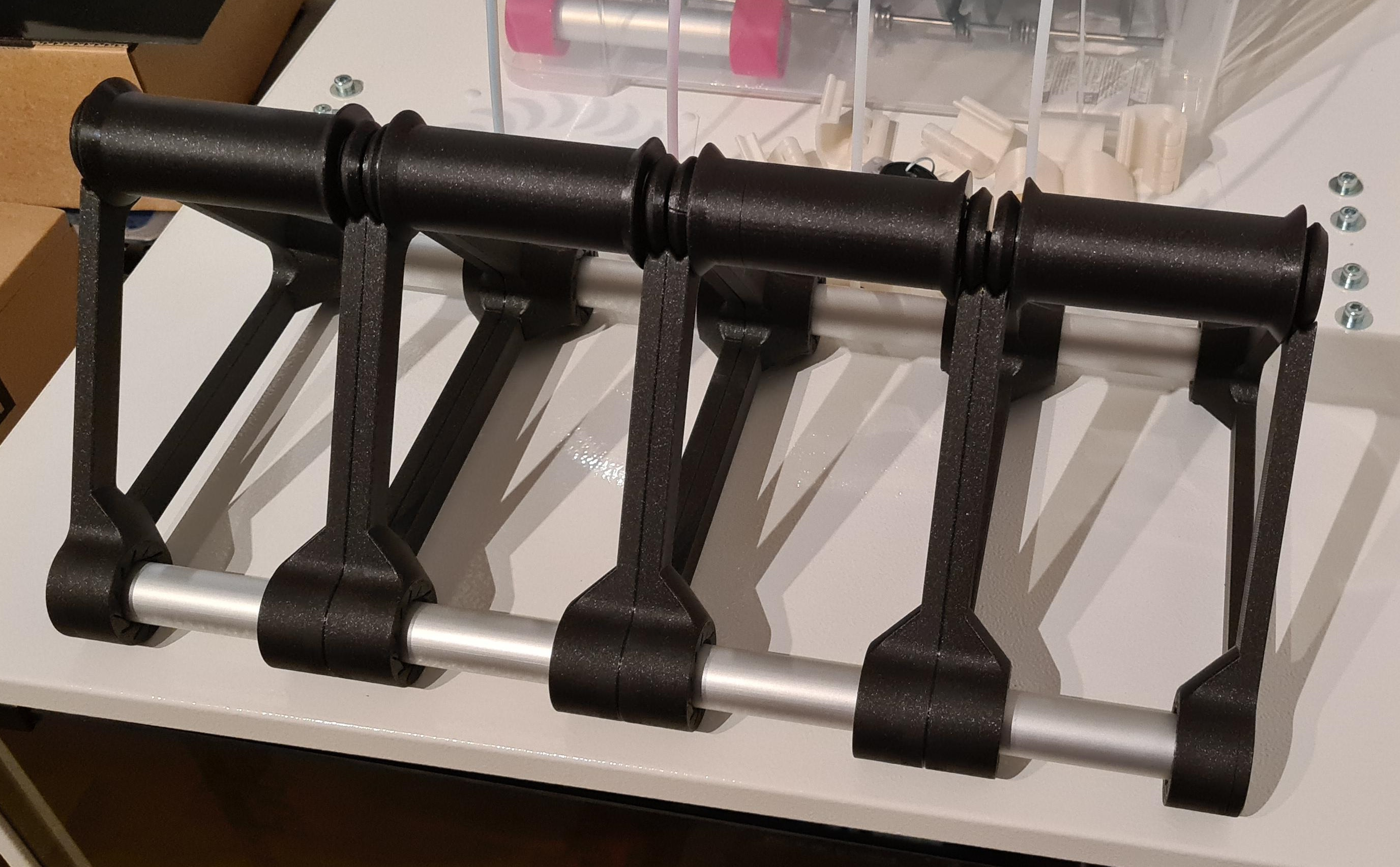 Low friction filament holder by grosdode | Download free STL model ...