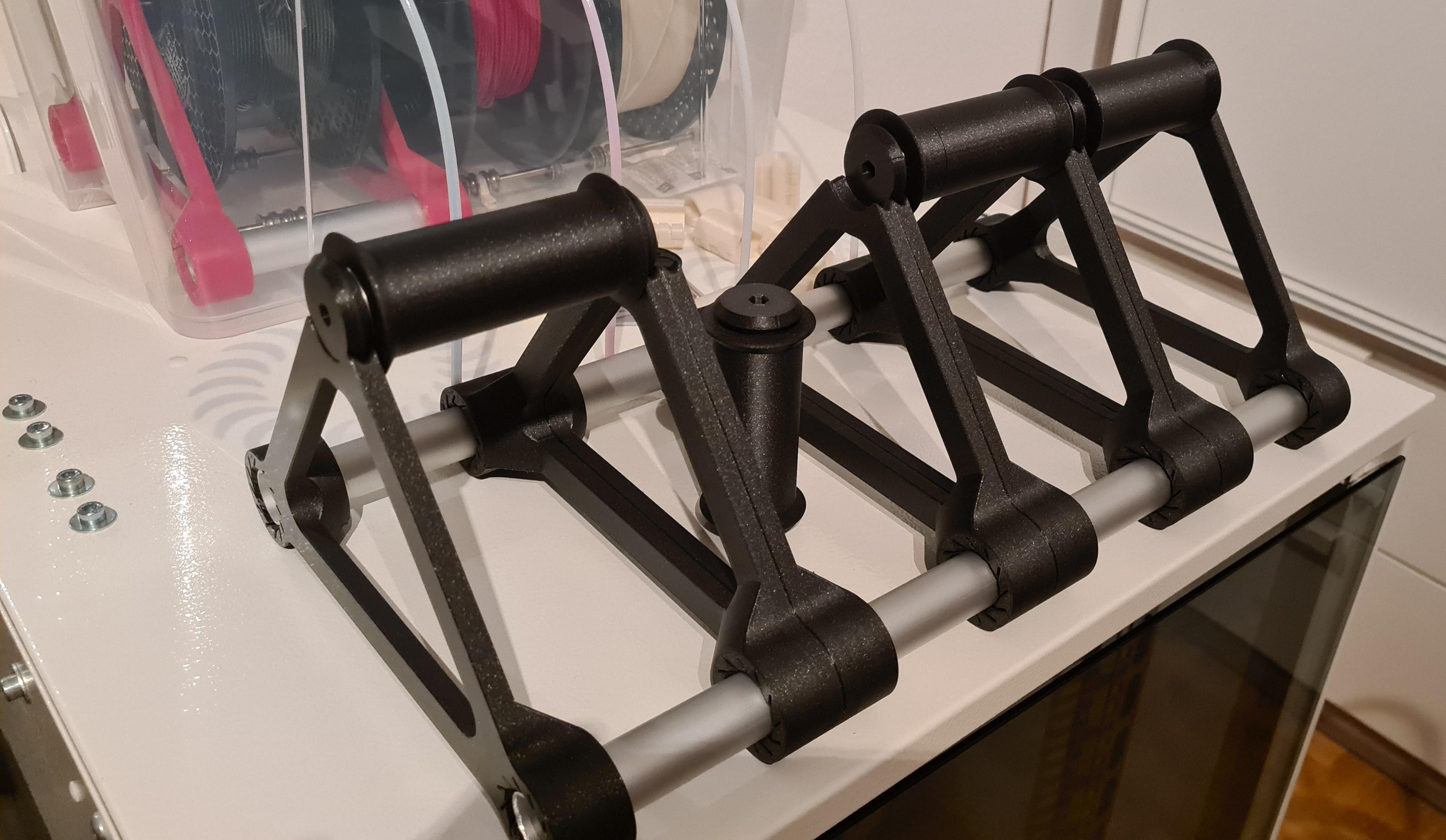 Low friction filament holder by grosdode | Download free STL model ...