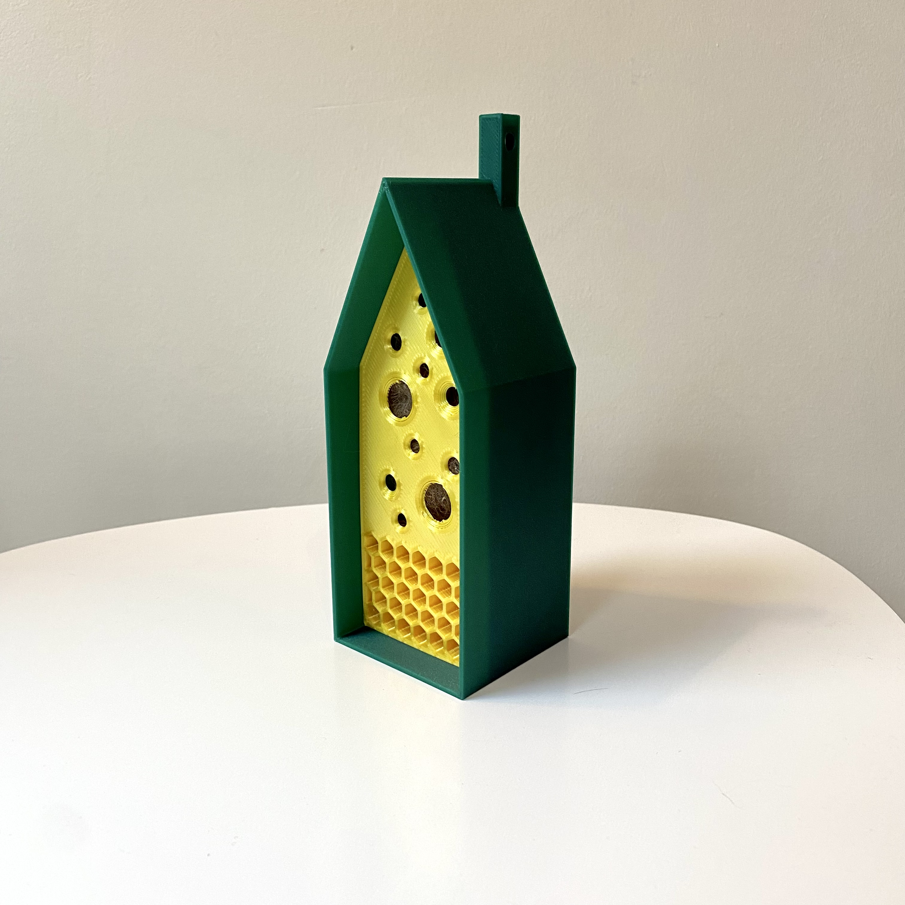 Bug hostel by Richard | Download free STL model | Printables.com