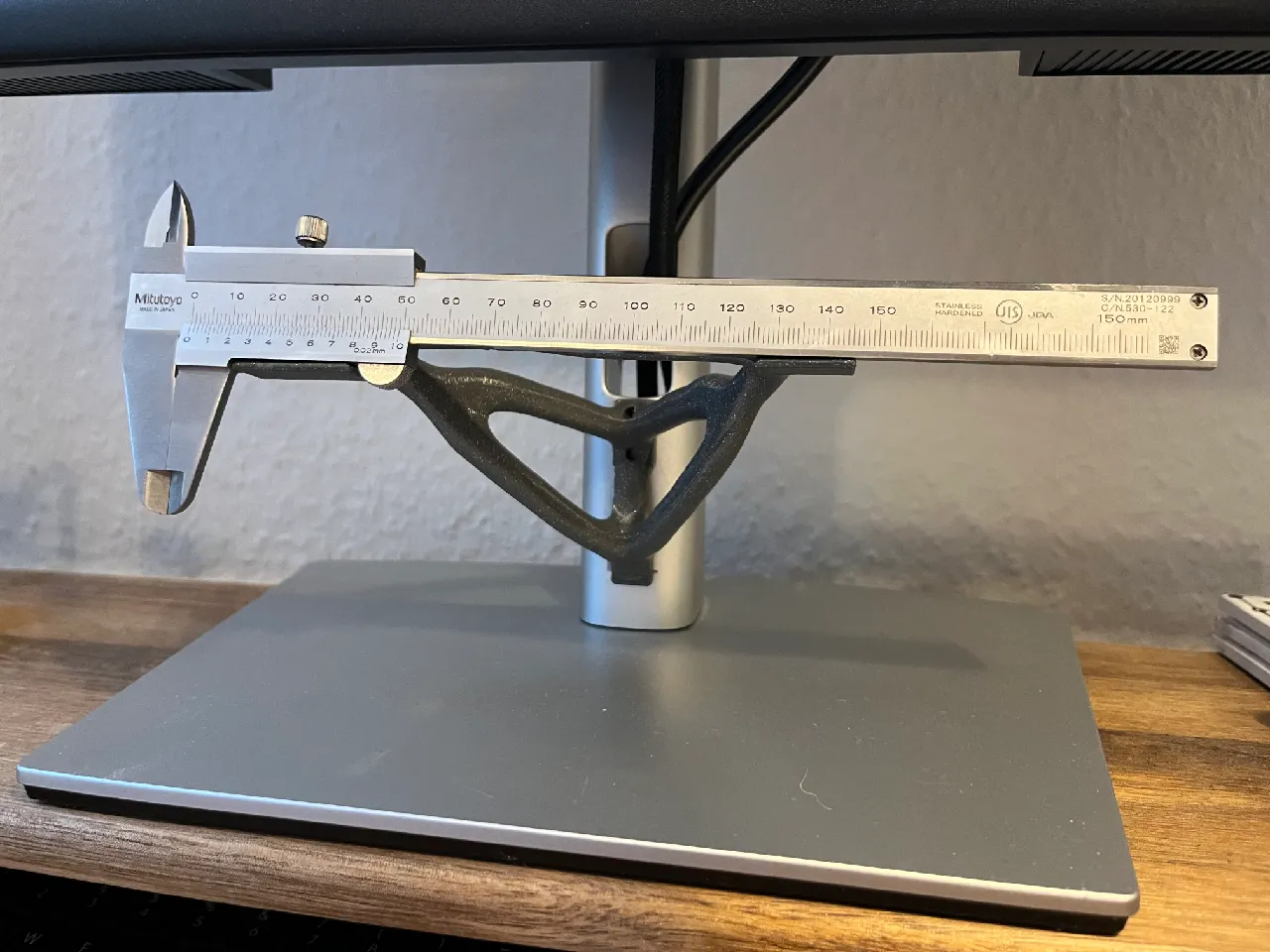 Caliper Stand (Mitutoyo 150mm) by Tomcraft194 | Download free STL model ...