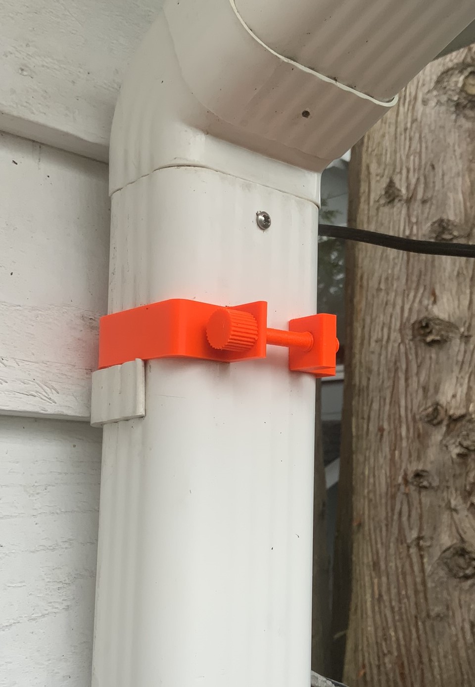 Gutter Downspout Bracket by jekamis | Download free STL model ...