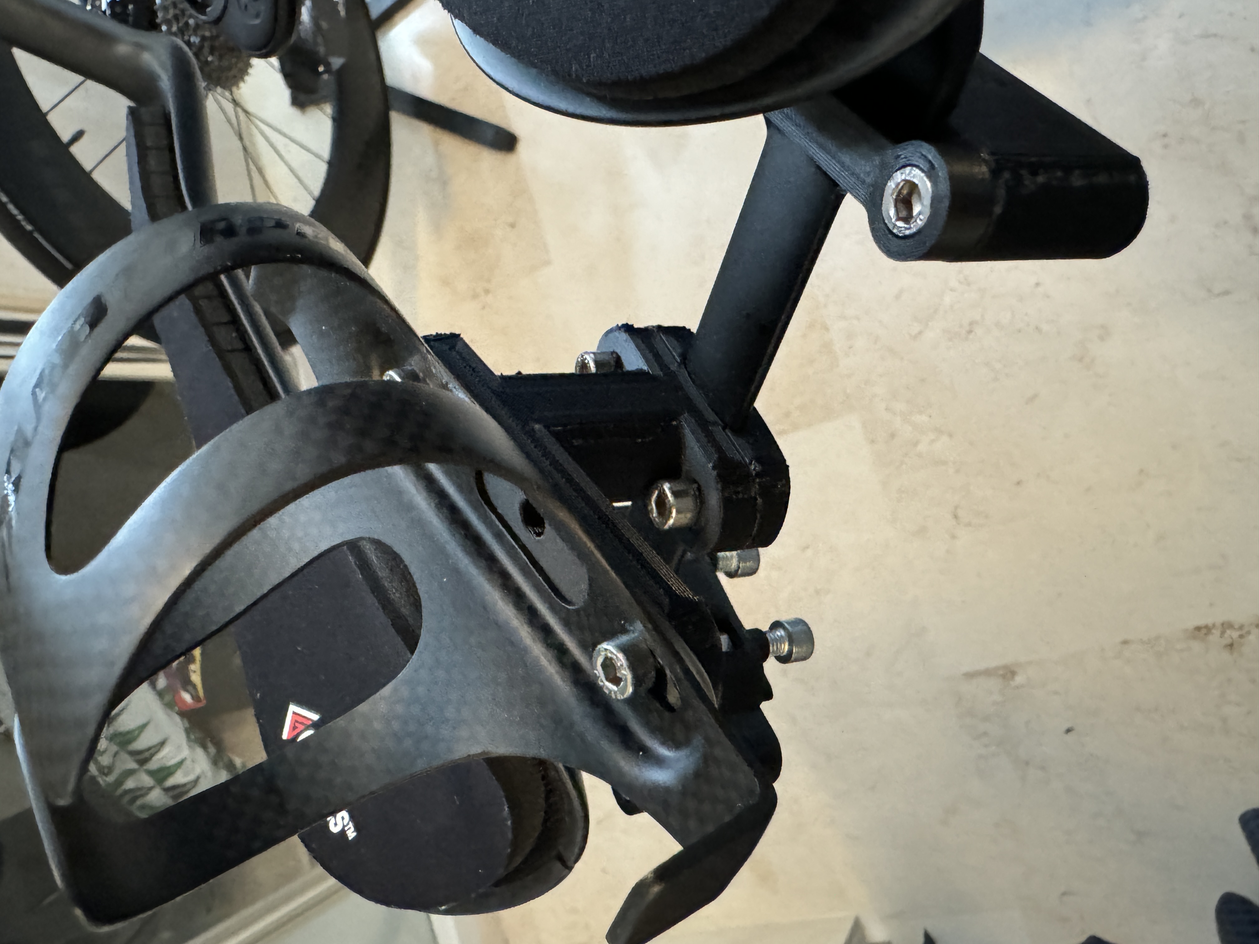 Vision TFA 15' Degree Bottle Mount by TheTrickster | Download free STL ...